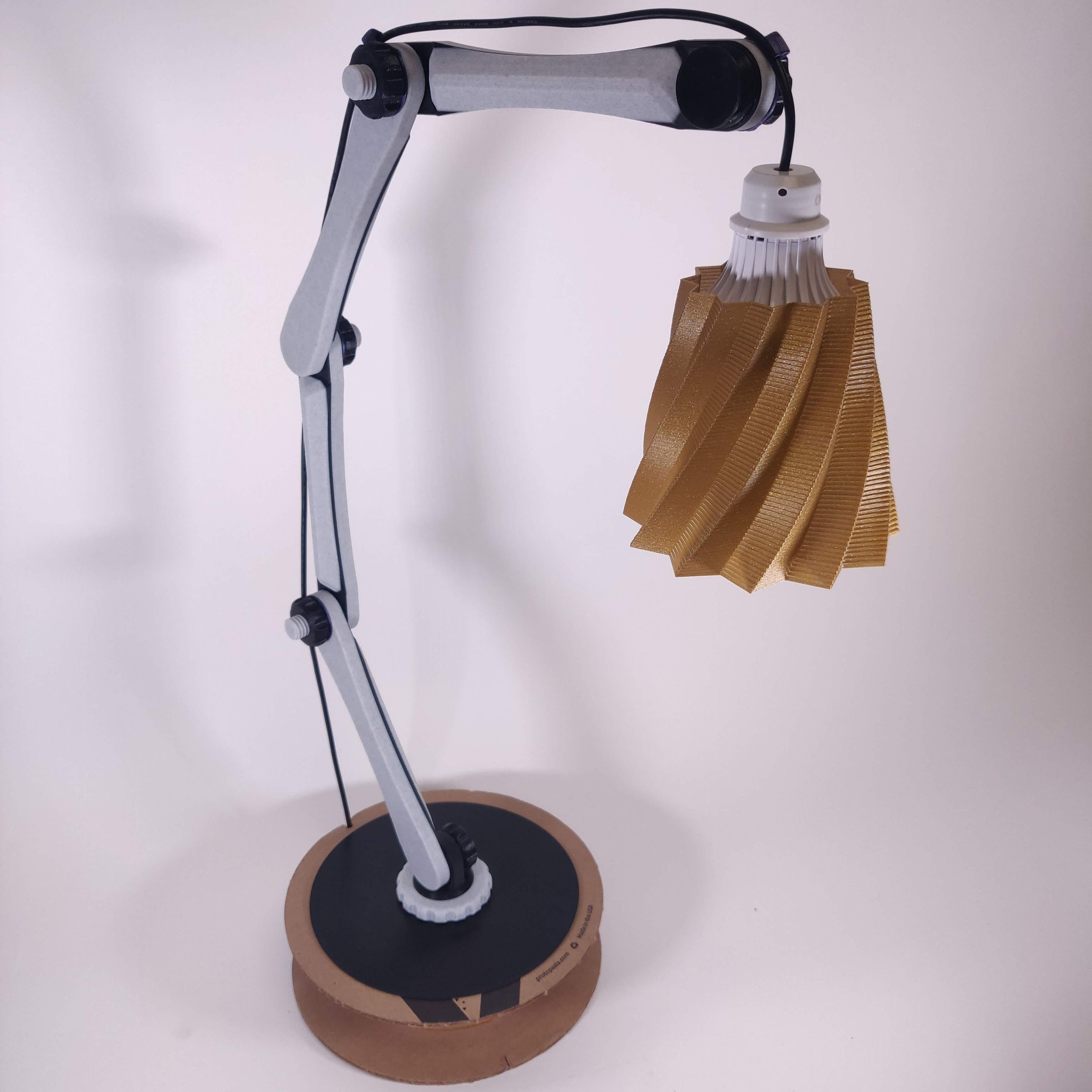 Capacitive Touch Lamp Made With Protopasta Conductive PLA : 8 Steps ...