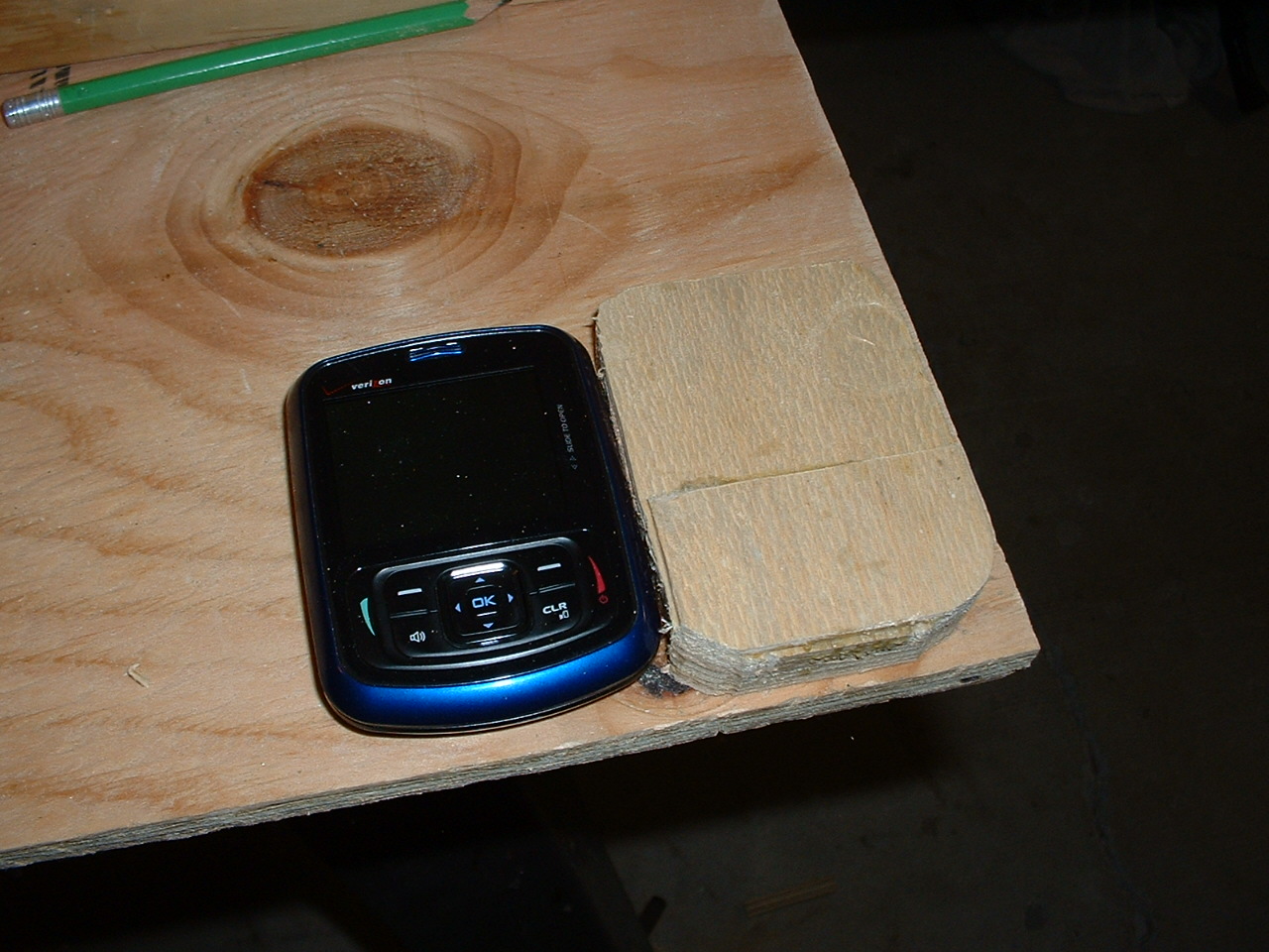 Cell Phone Case - Verizon Blitz : 5 Steps - Instructables