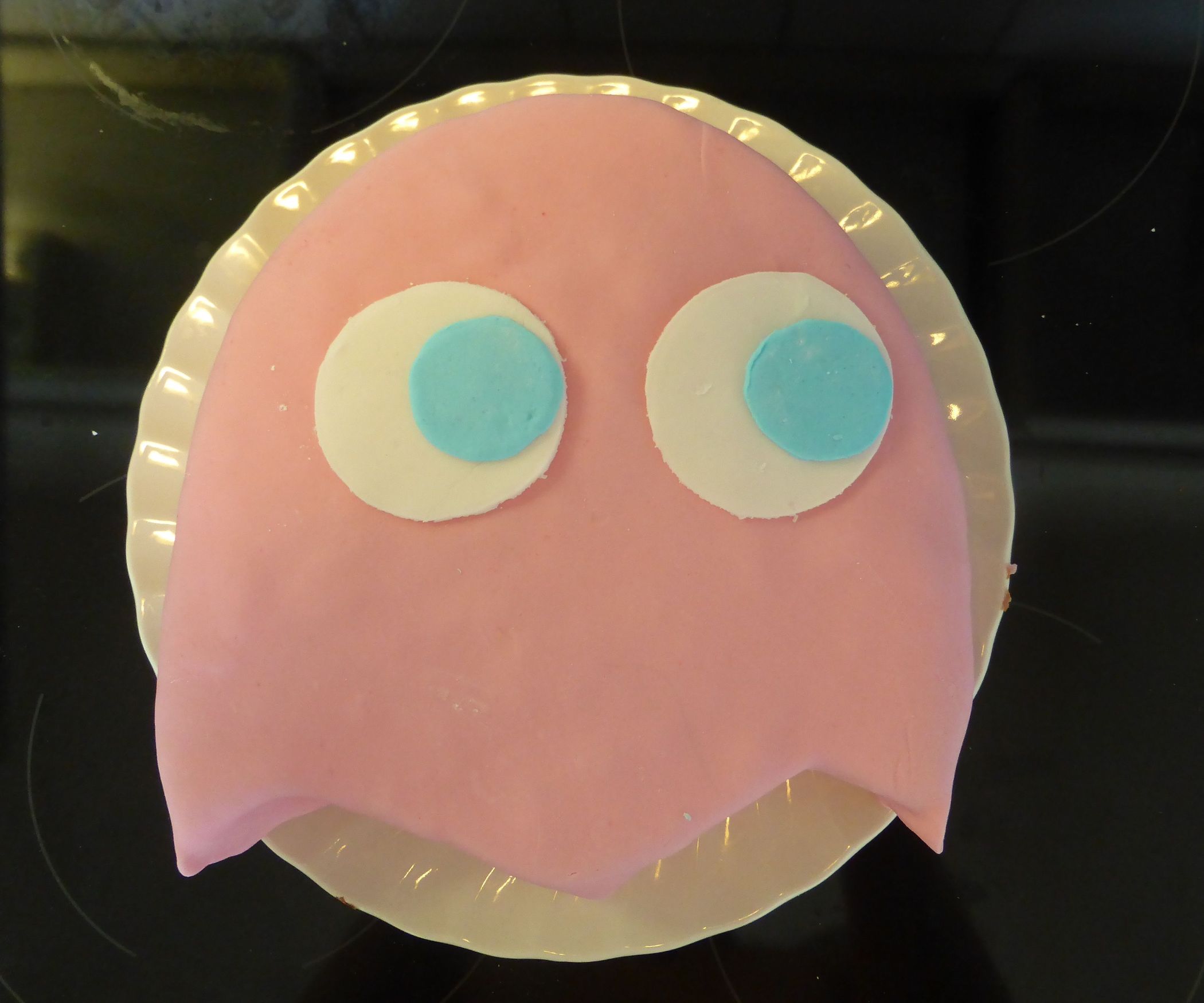 Pac Man Cake: Pinky the Ghost - Instructables