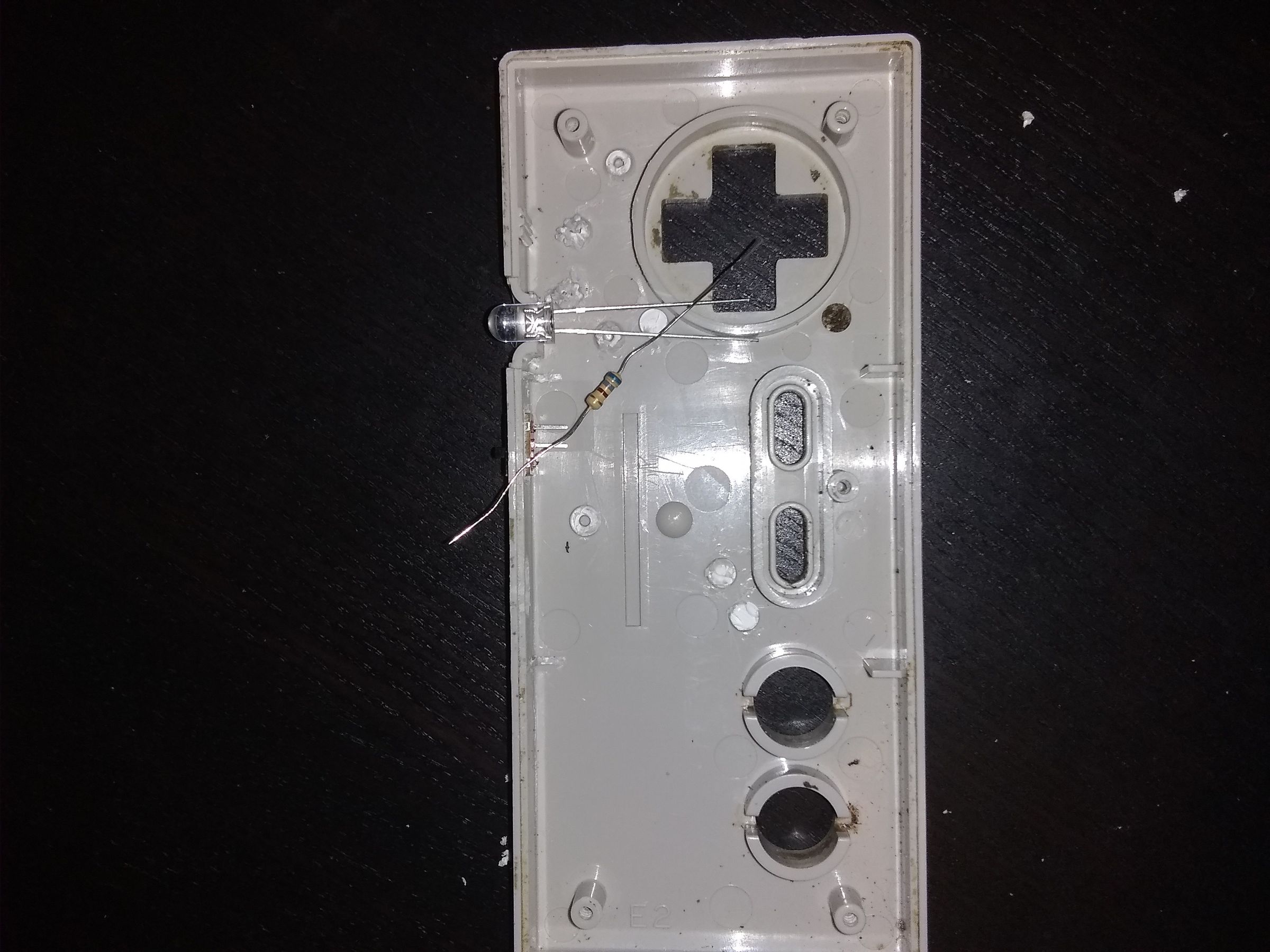 NES Controller Flashlight : 7 Steps - Instructables