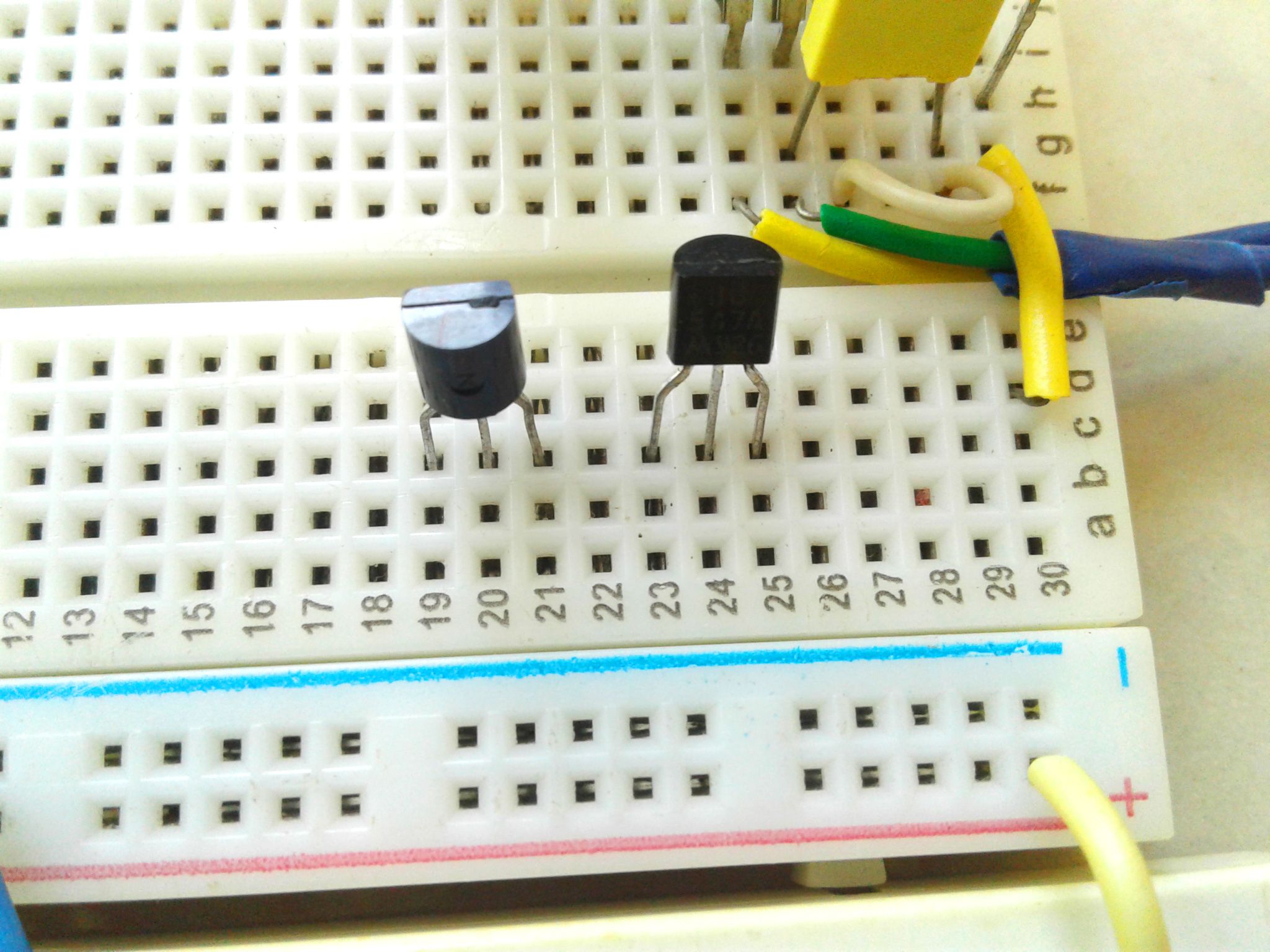 BCD Counter Using Discrete TRANSISTORS : 16 Steps - Instructables