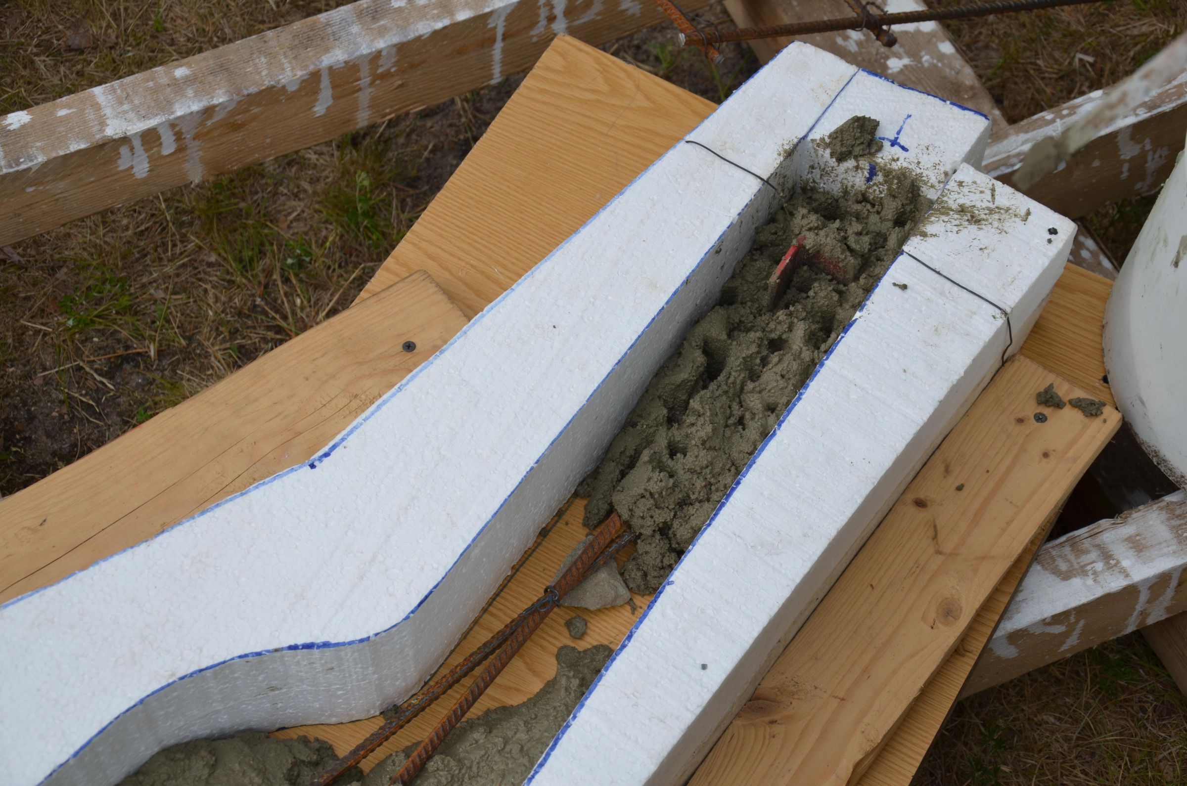 Abstract Dog Sculpture Made Using Concrete : 7 Steps (with Pictures ...