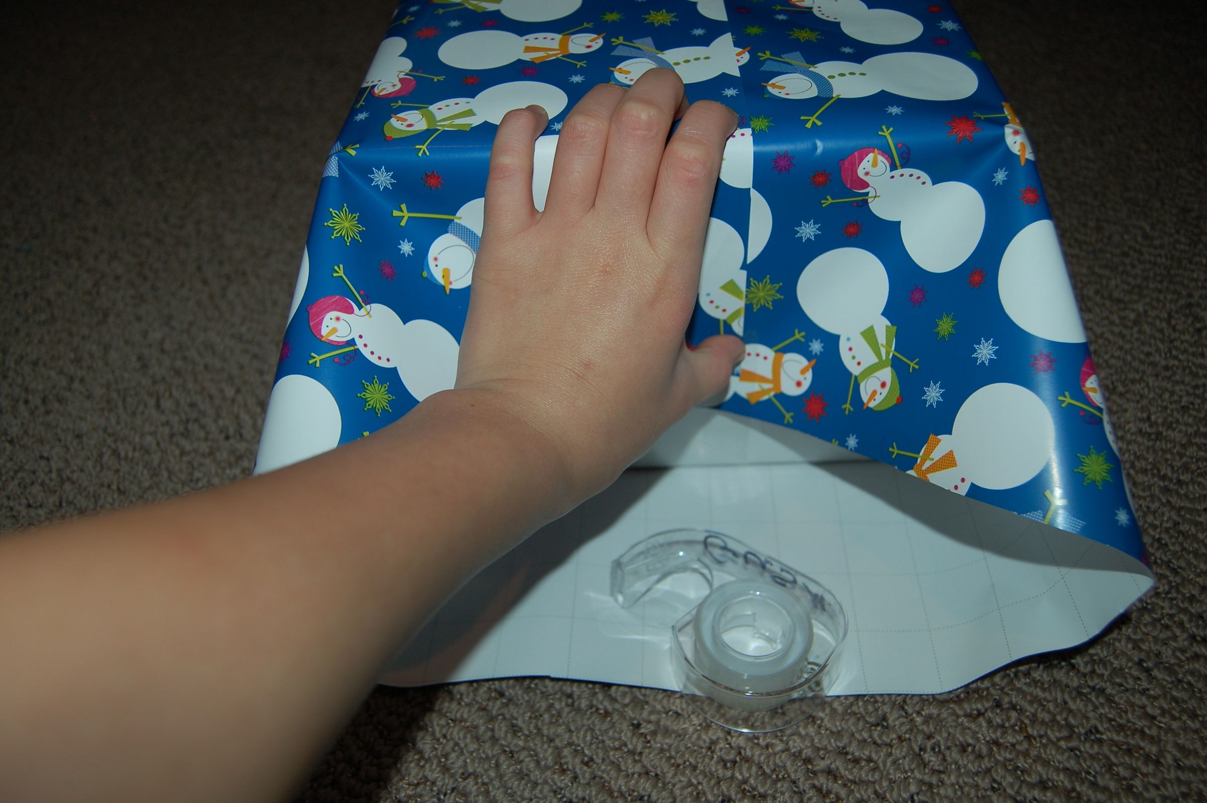 How to Wrap a Gift/Box : 6 Steps - Instructables