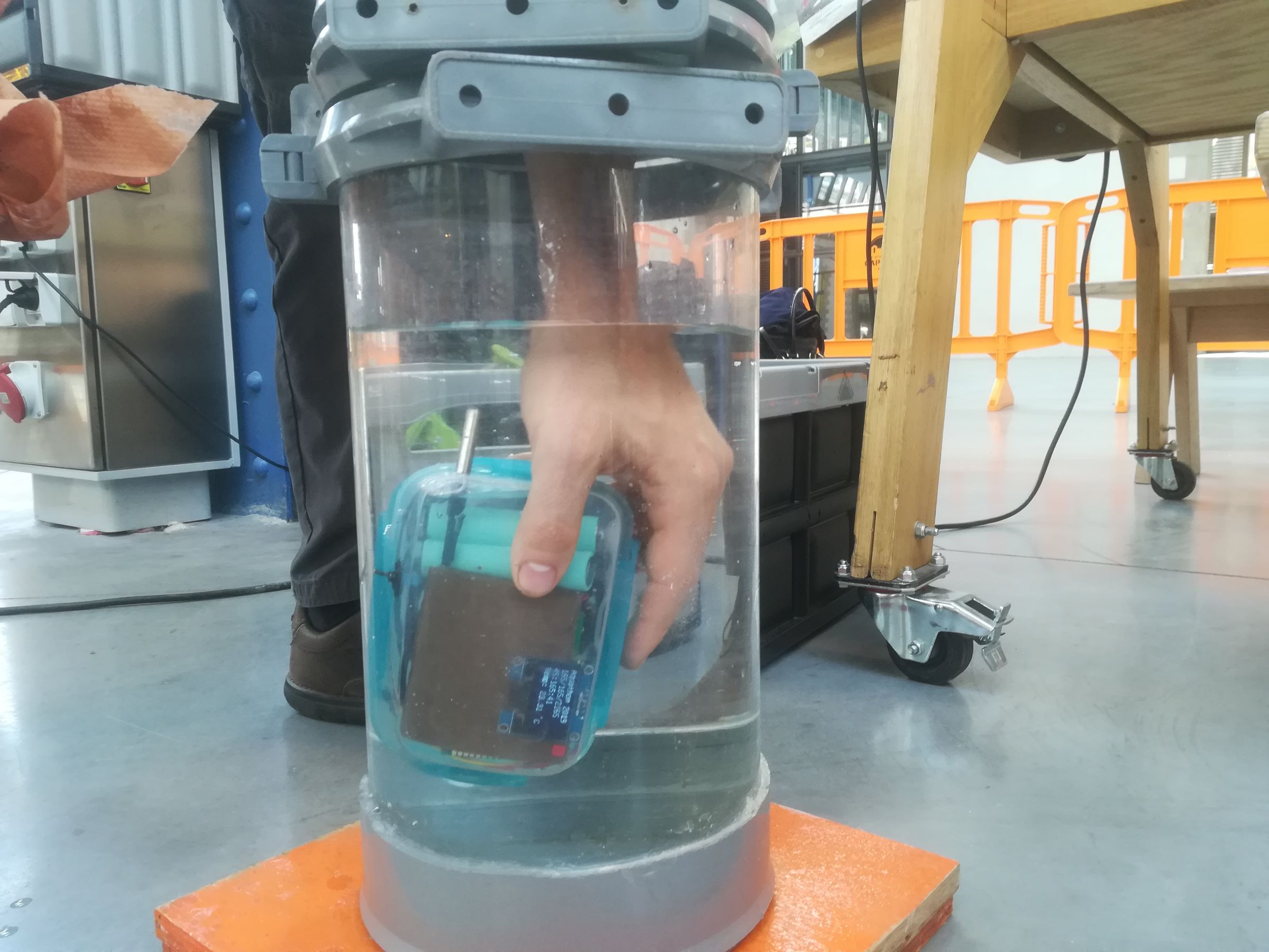 Ocean Temperature Sensor for Deep Under Water : 8 Steps - Instructables