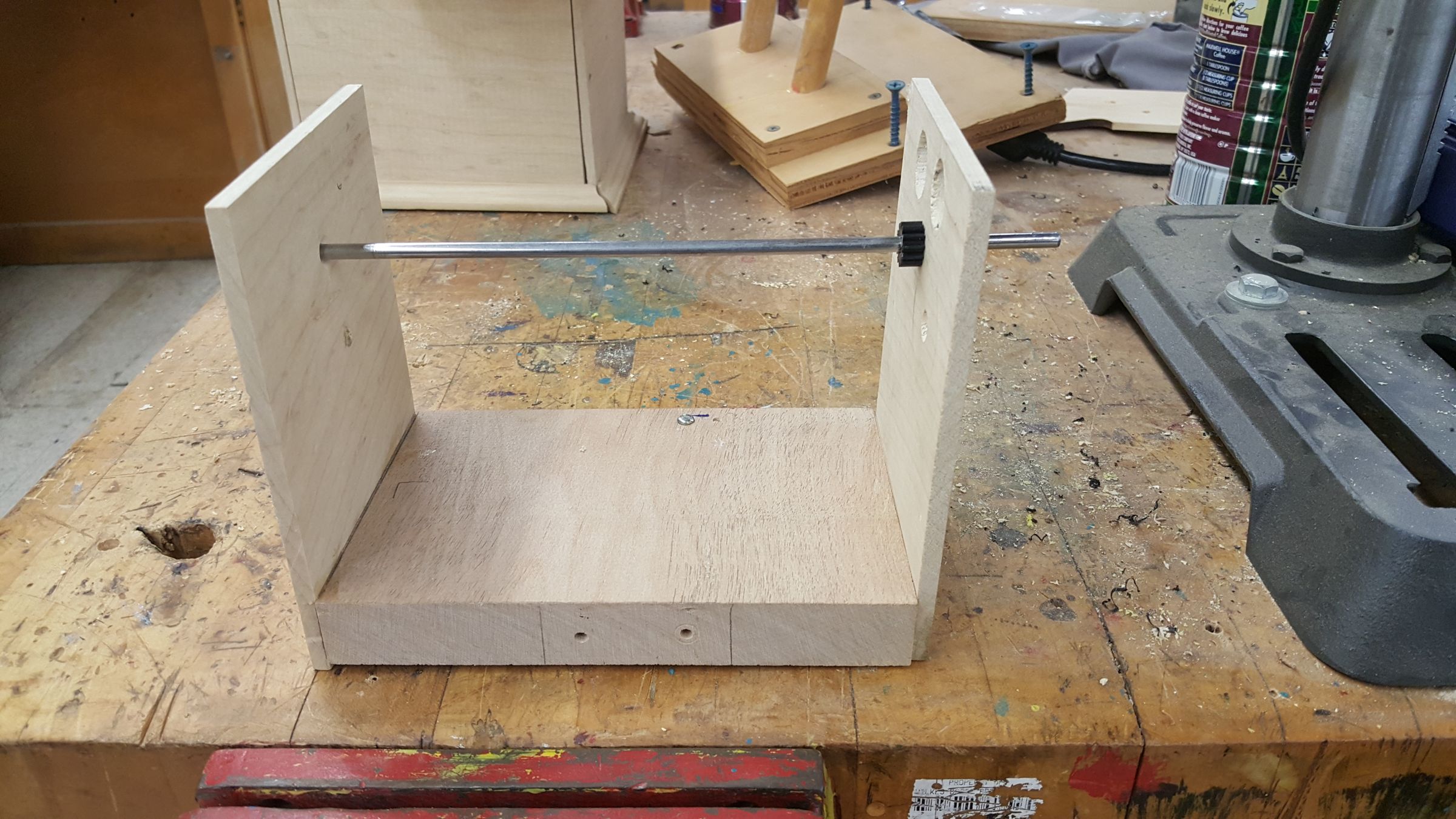 Hand Crank Generator : 14 Steps (with Pictures) - Instructables