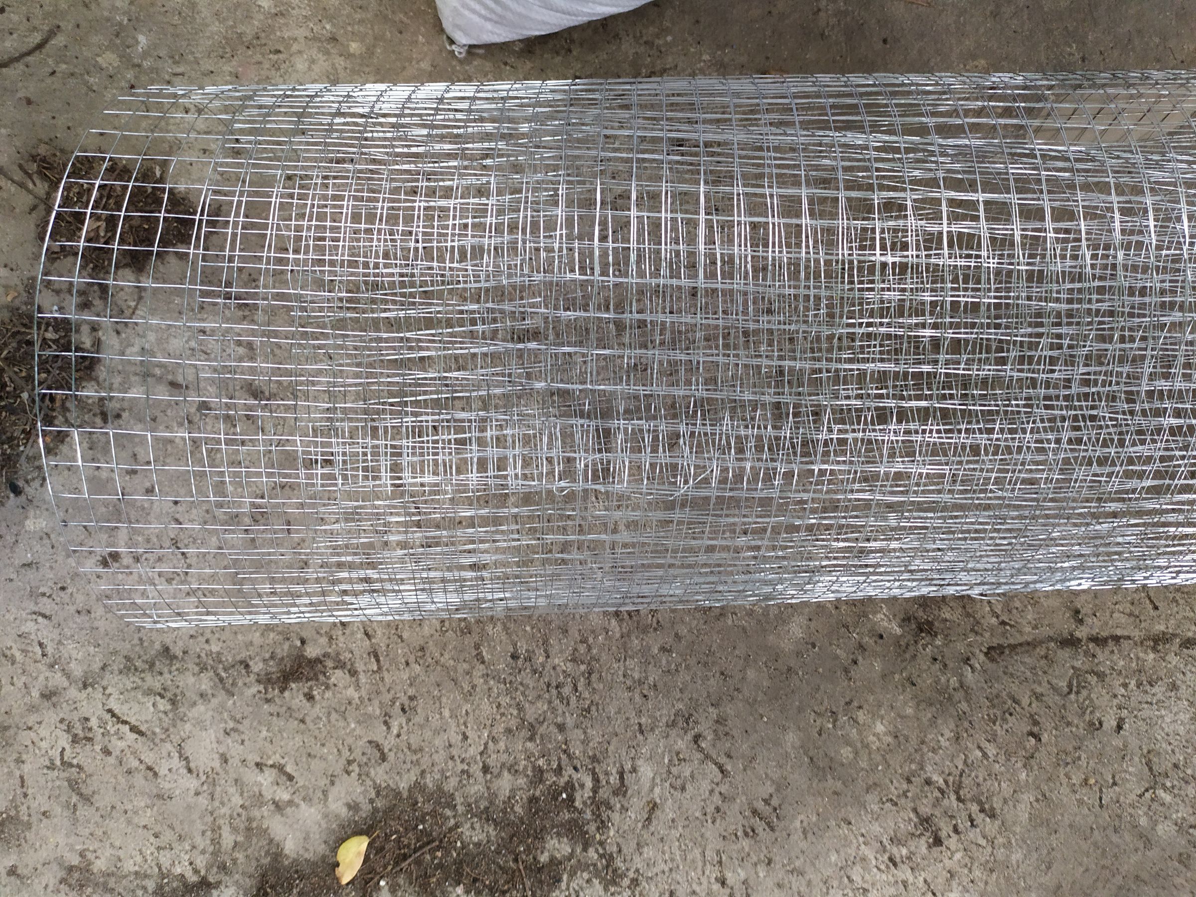 How to Make Concrete Tree Stump : 8 Steps (with Pictures) - Instructables