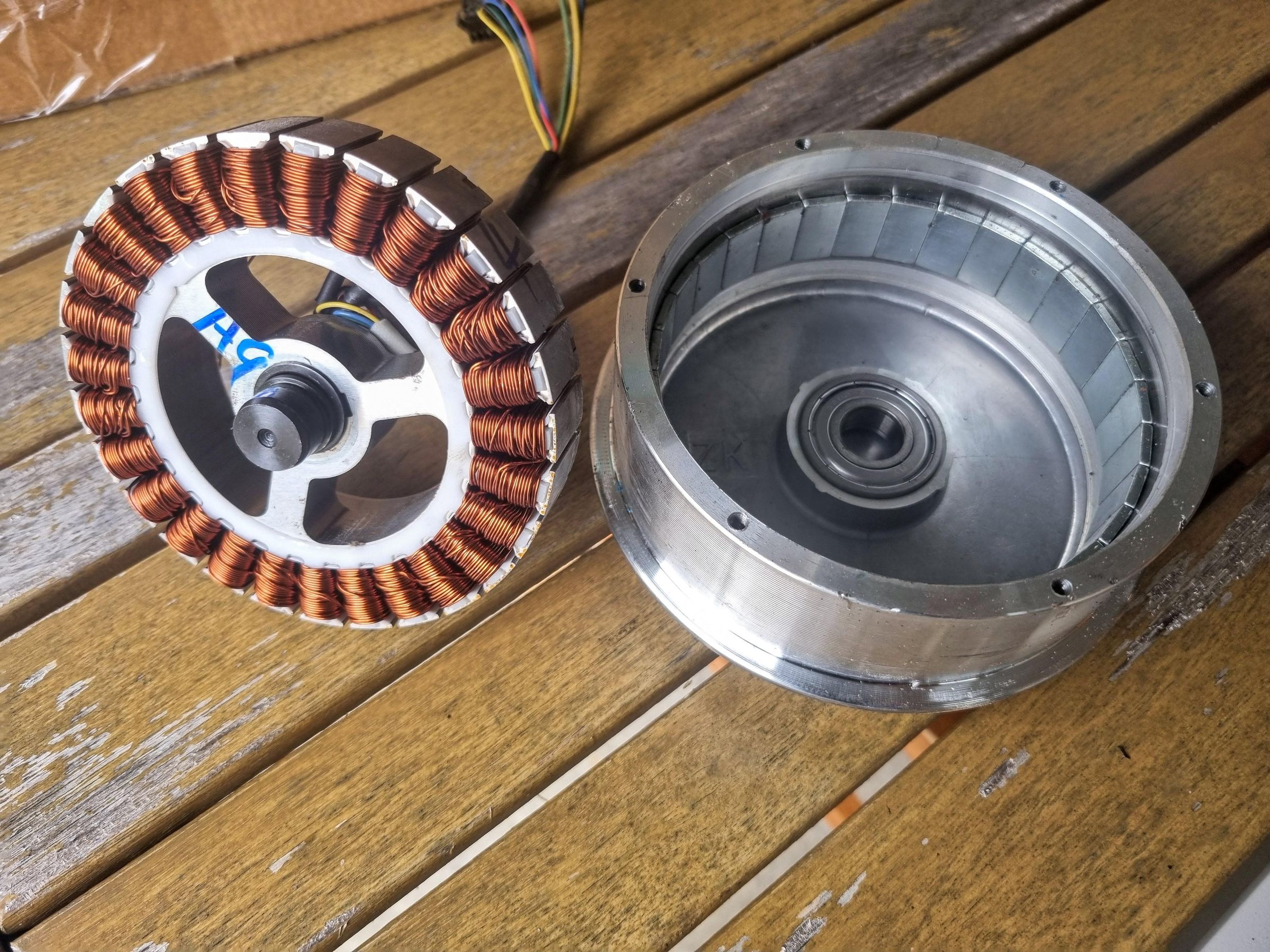 50 Bucks Direct Drive Wheel Base From a Hoverboard : 9 Steps - Instructables
