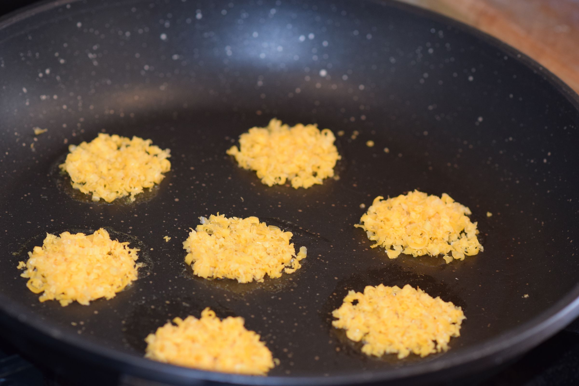 Meat Free Mock Pepperoni Pizza With Cauliflower Crust : 4 Steps (with ...