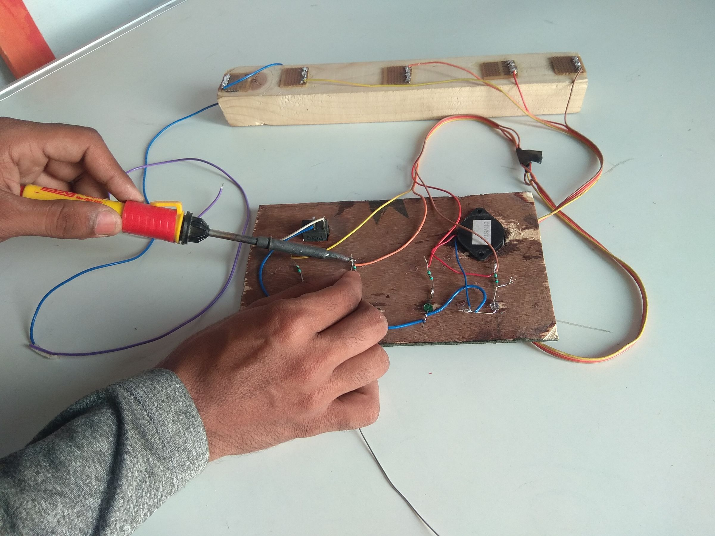 LED Water Level Indicator : 4 Steps - Instructables