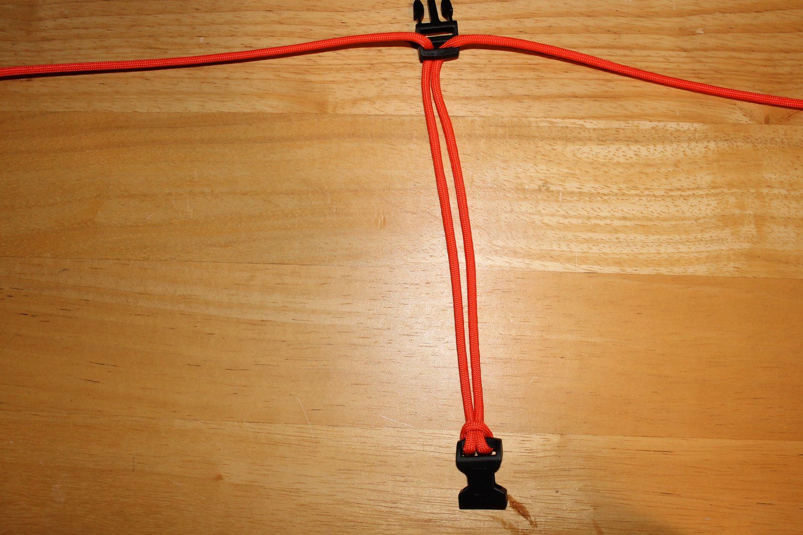 Solman Bar Paracord Braclet : 5 Steps - Instructables