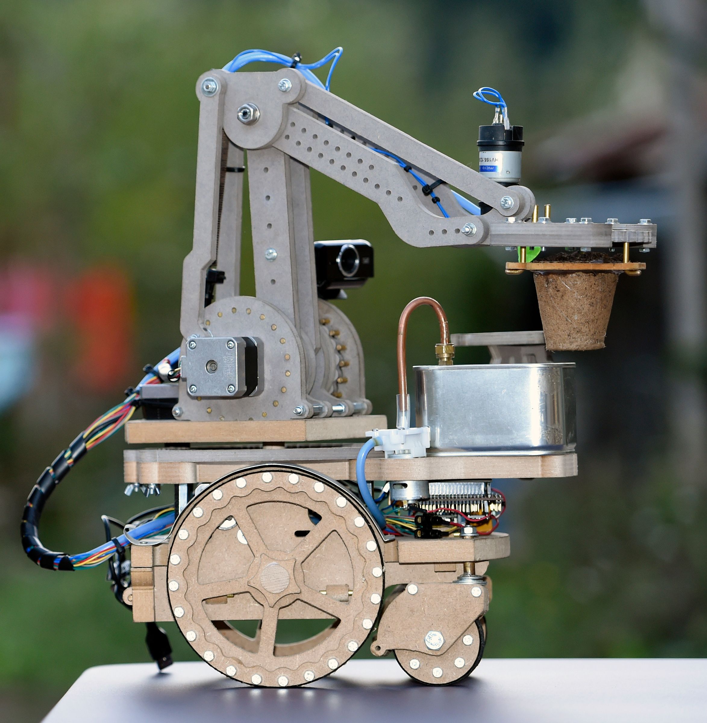 Bot2Karot : the Gardener Robot - Instructables