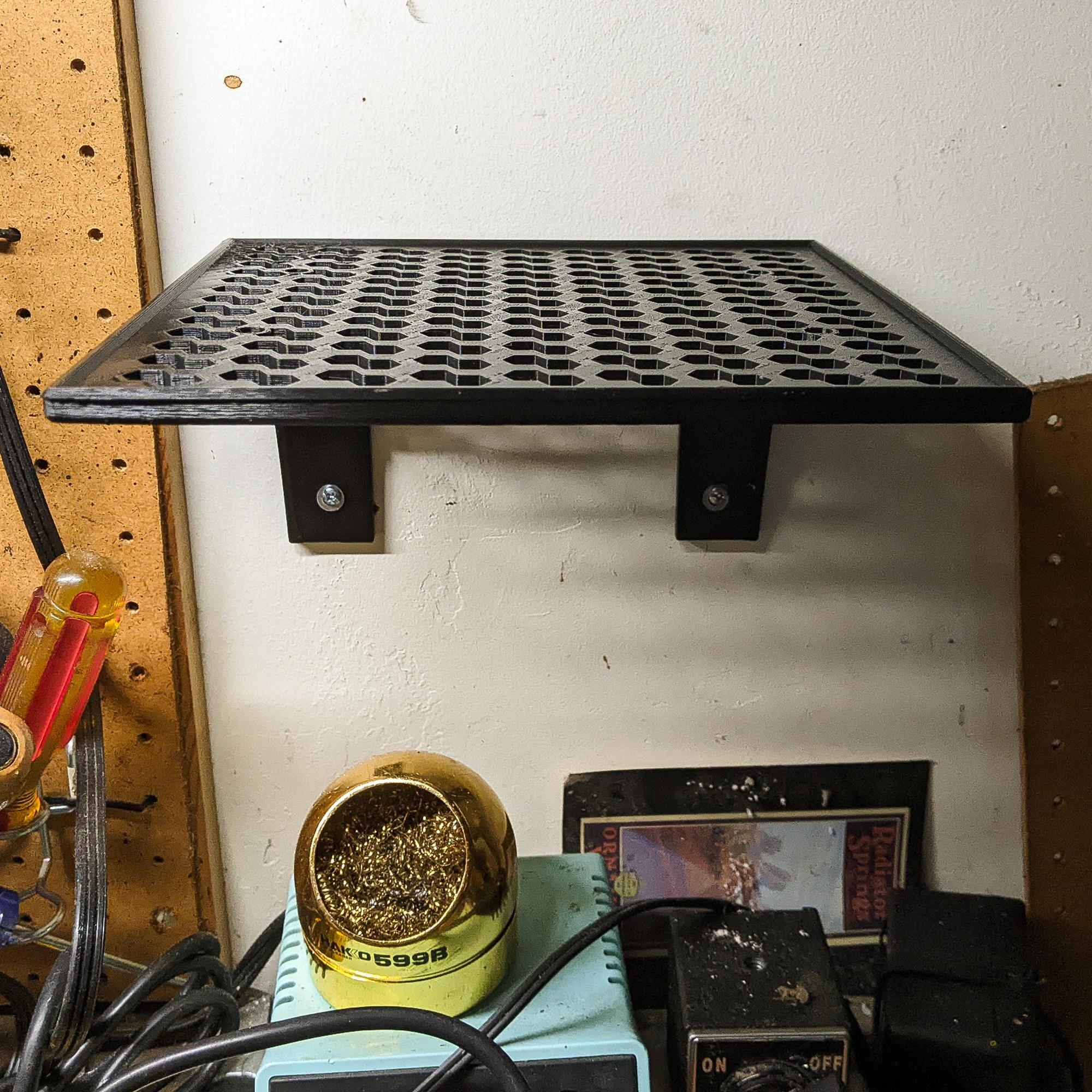 Utility Shelf: 20 × 20 Cm With Auxiliary Undershelf - Instructables