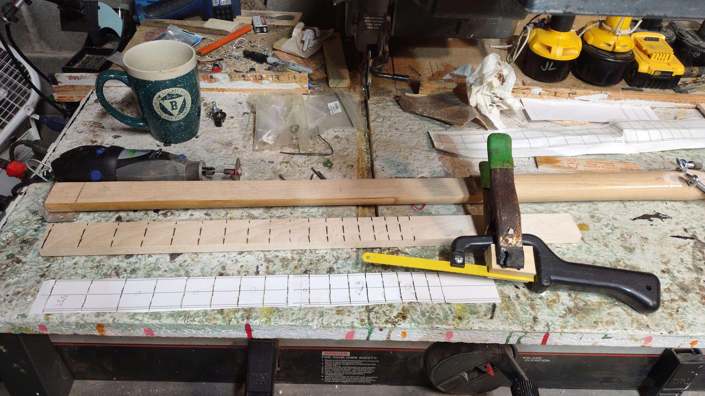 3 String Guitar Made From Hardware Store Parts: the Sledgehammer : 8 ...