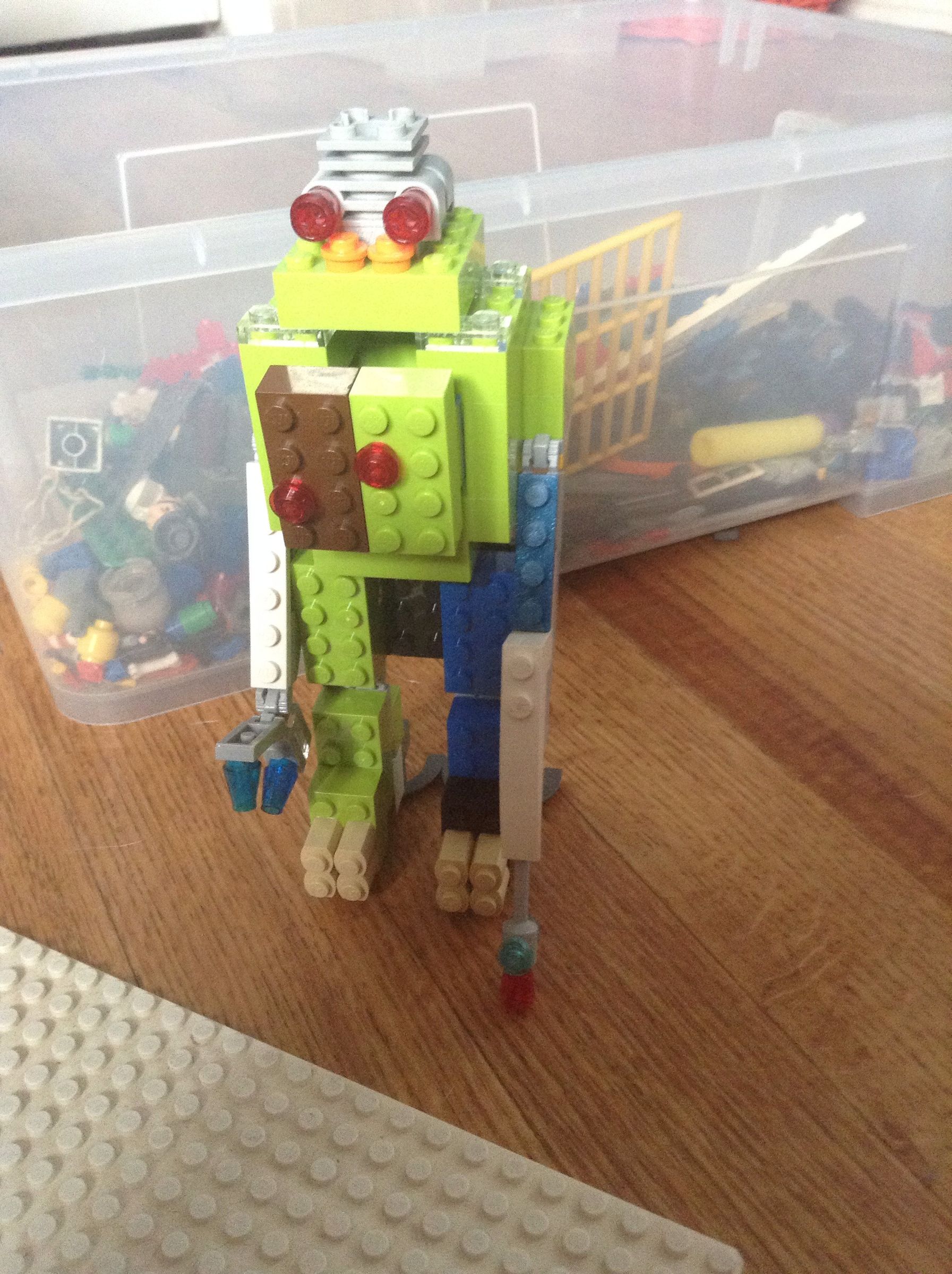 Junk Yard Mech : 5 Steps - Instructables