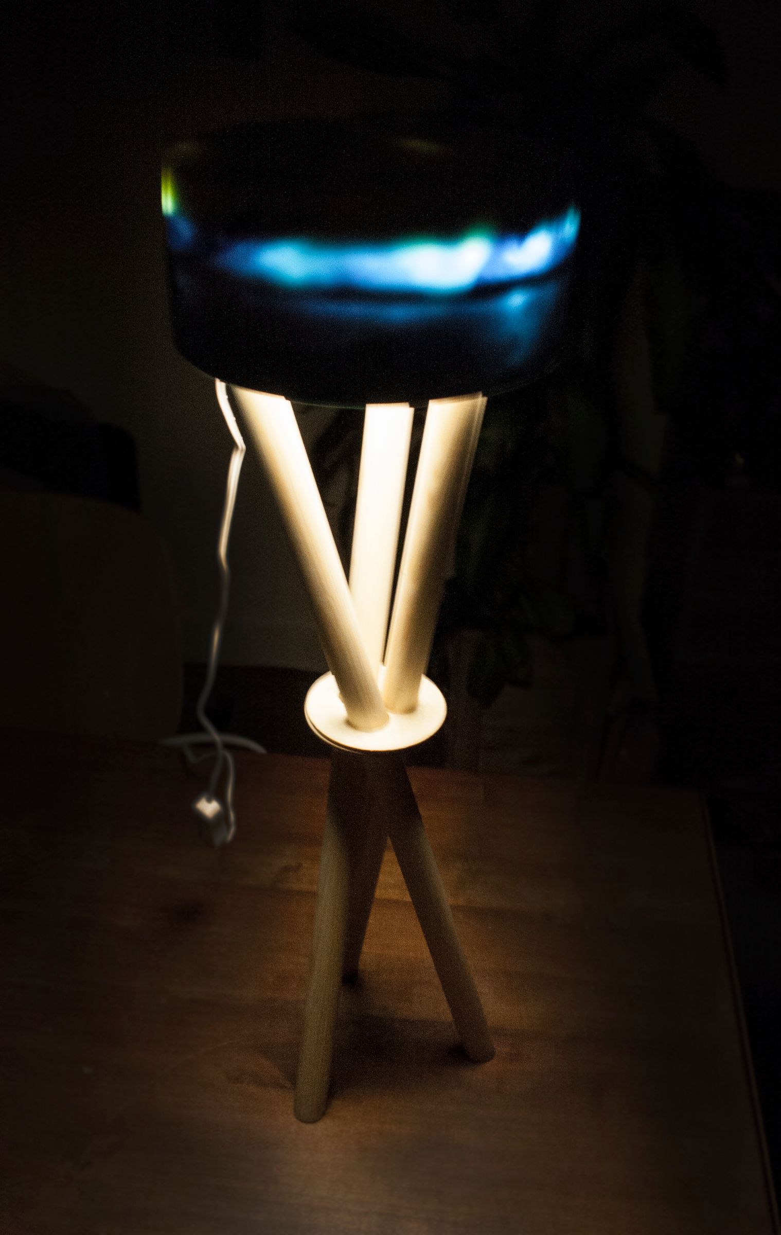 Lightning Stool : 5 Steps - Instructables
