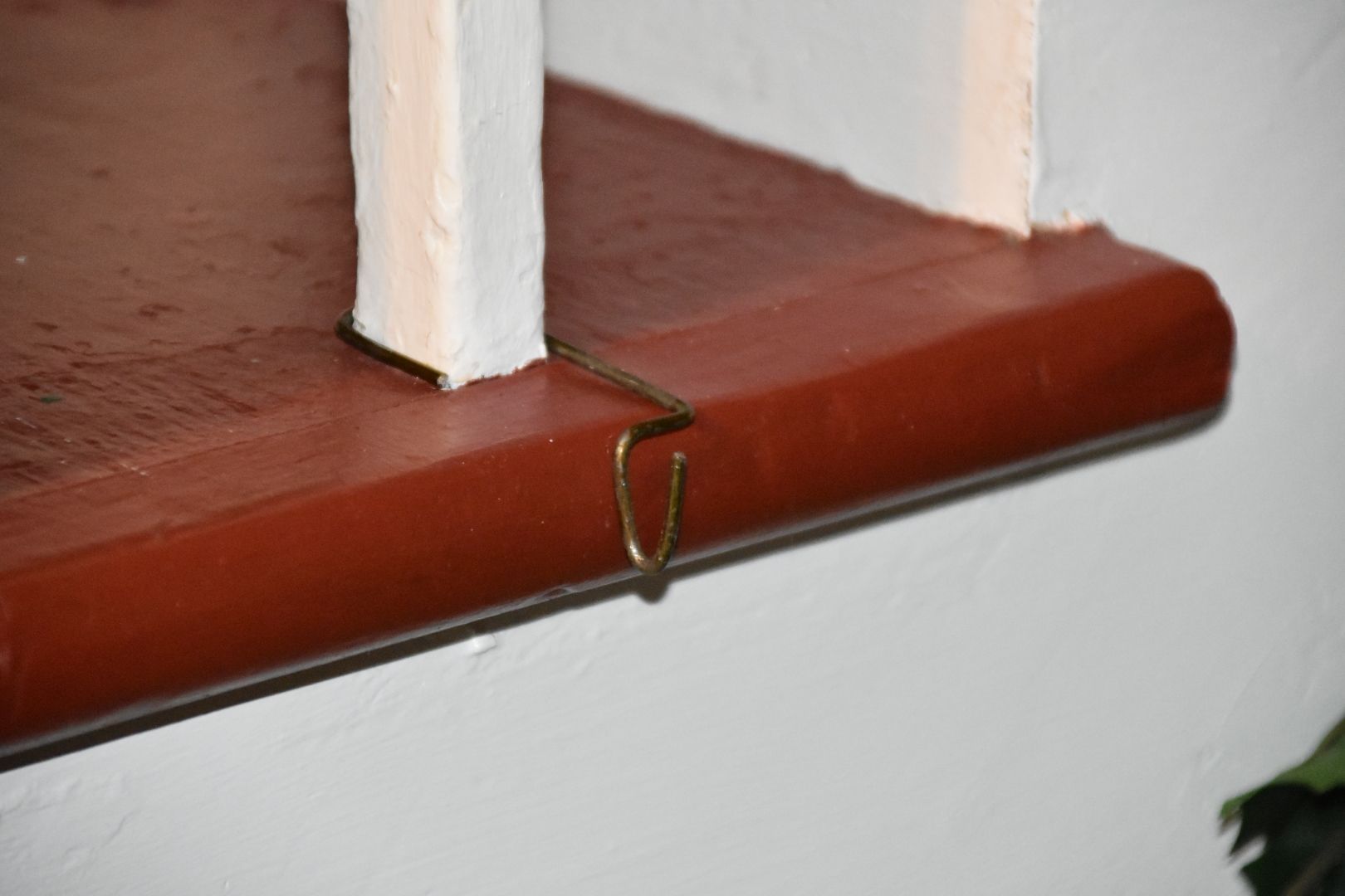 Stairway Picture Hangers : 3 Steps (with Pictures) - Instructables