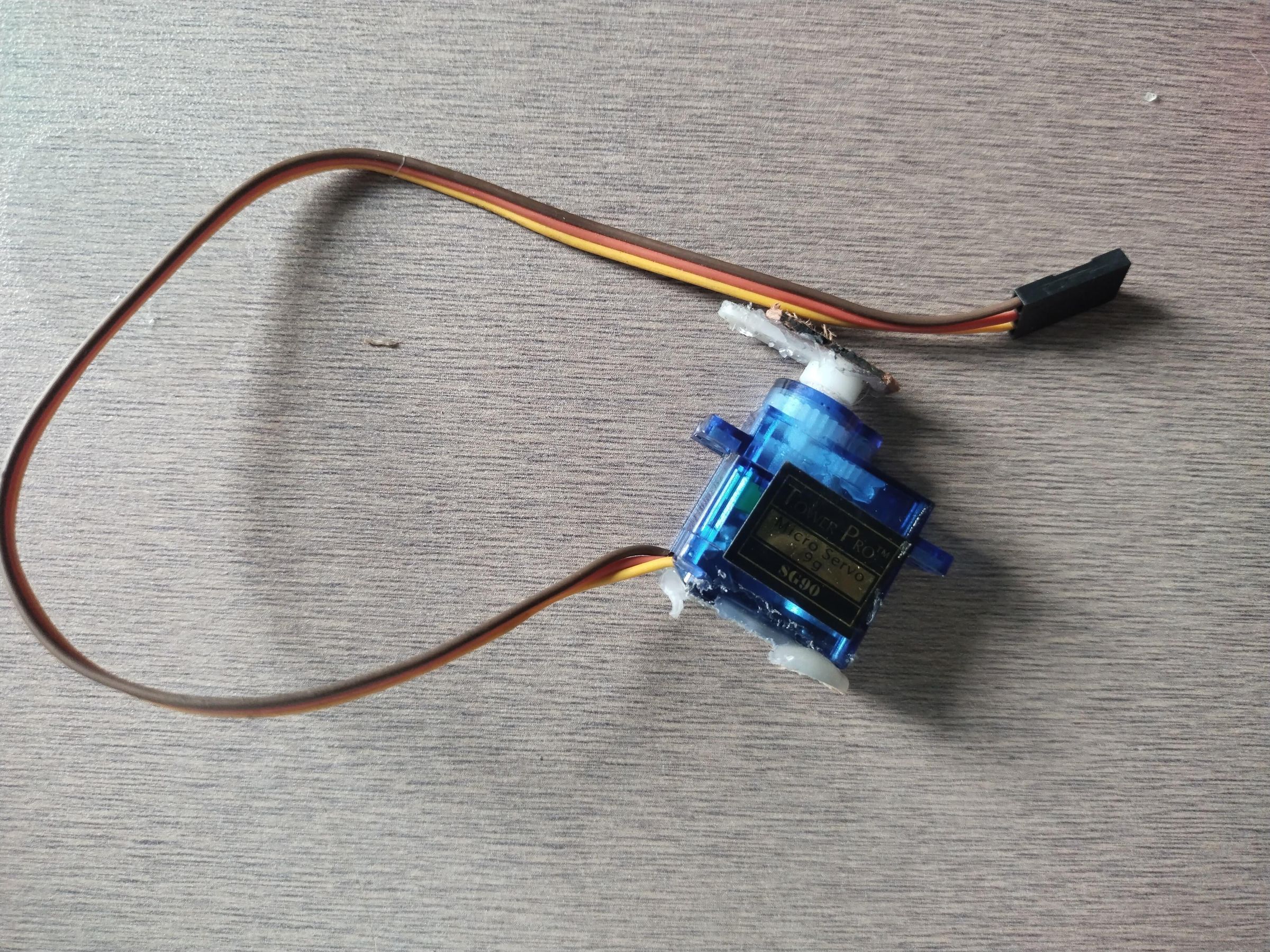 HUMAN FOLLOWING ROBOT : 6 Steps - Instructables
