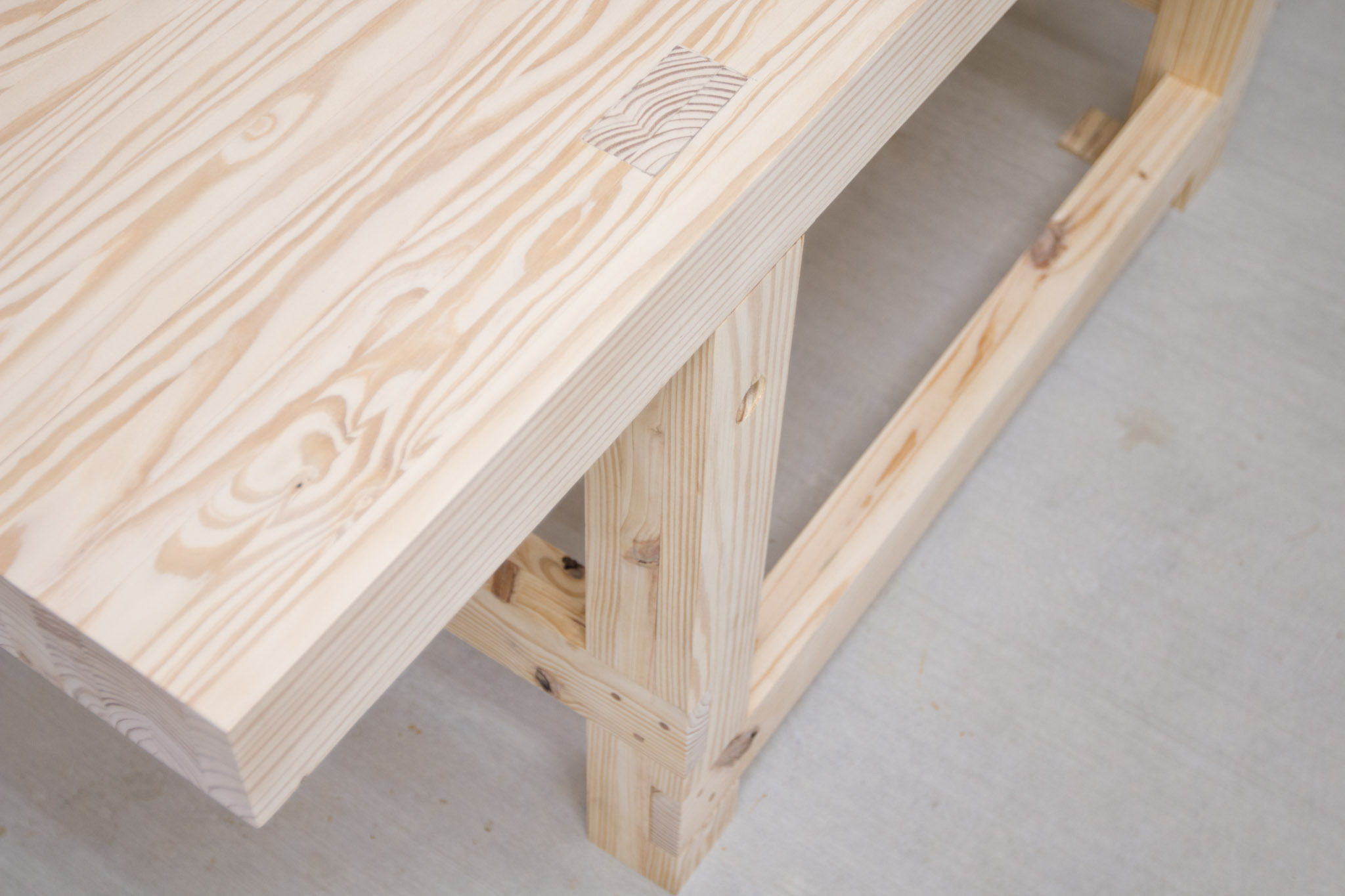 HOW TO MAKE a TRADITIONAL WORKBENCH : 16 Steps (with Pictures ...