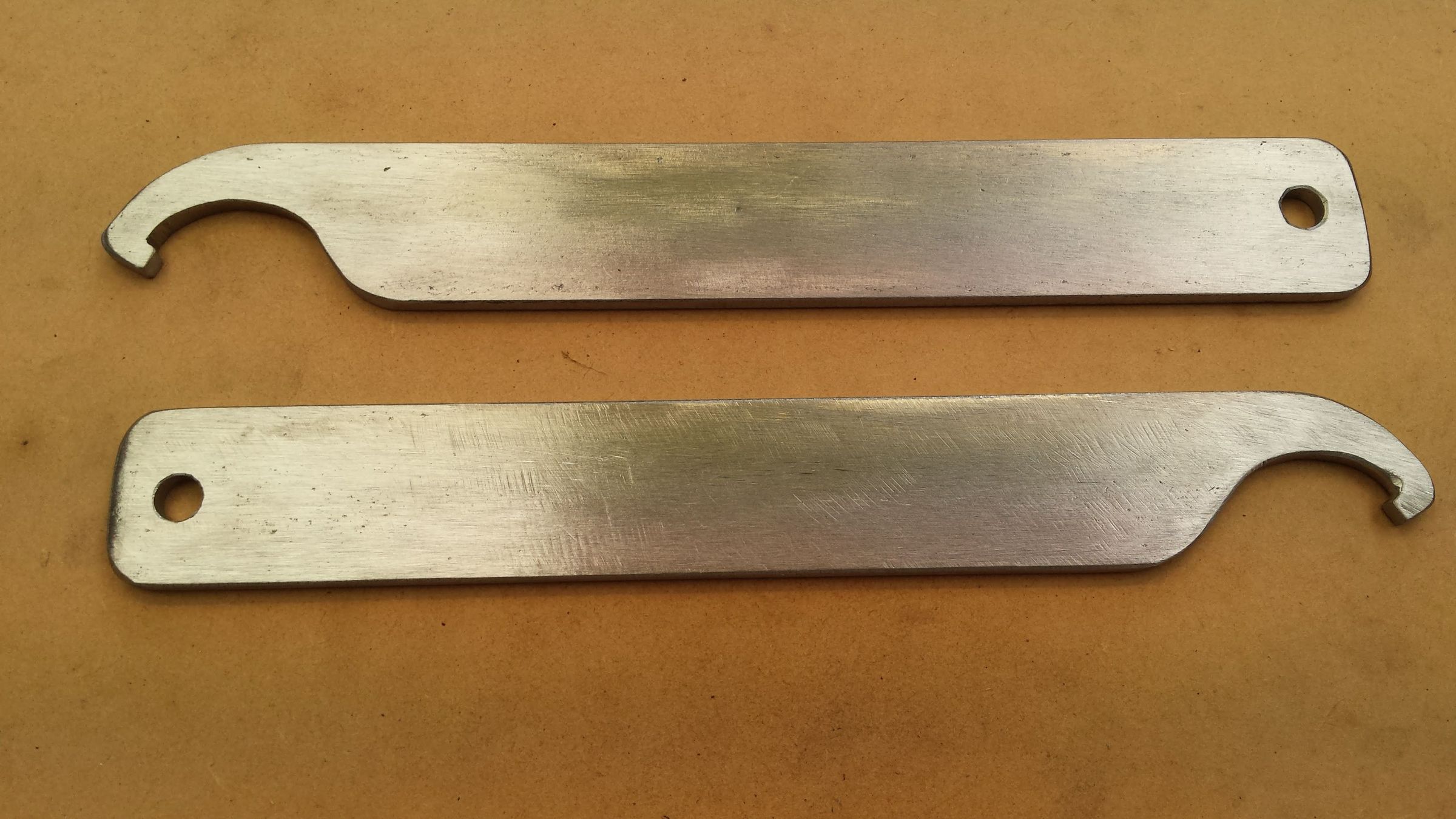 A Homemade Set of C-Spanners : 4 Steps (with Pictures) - Instructables