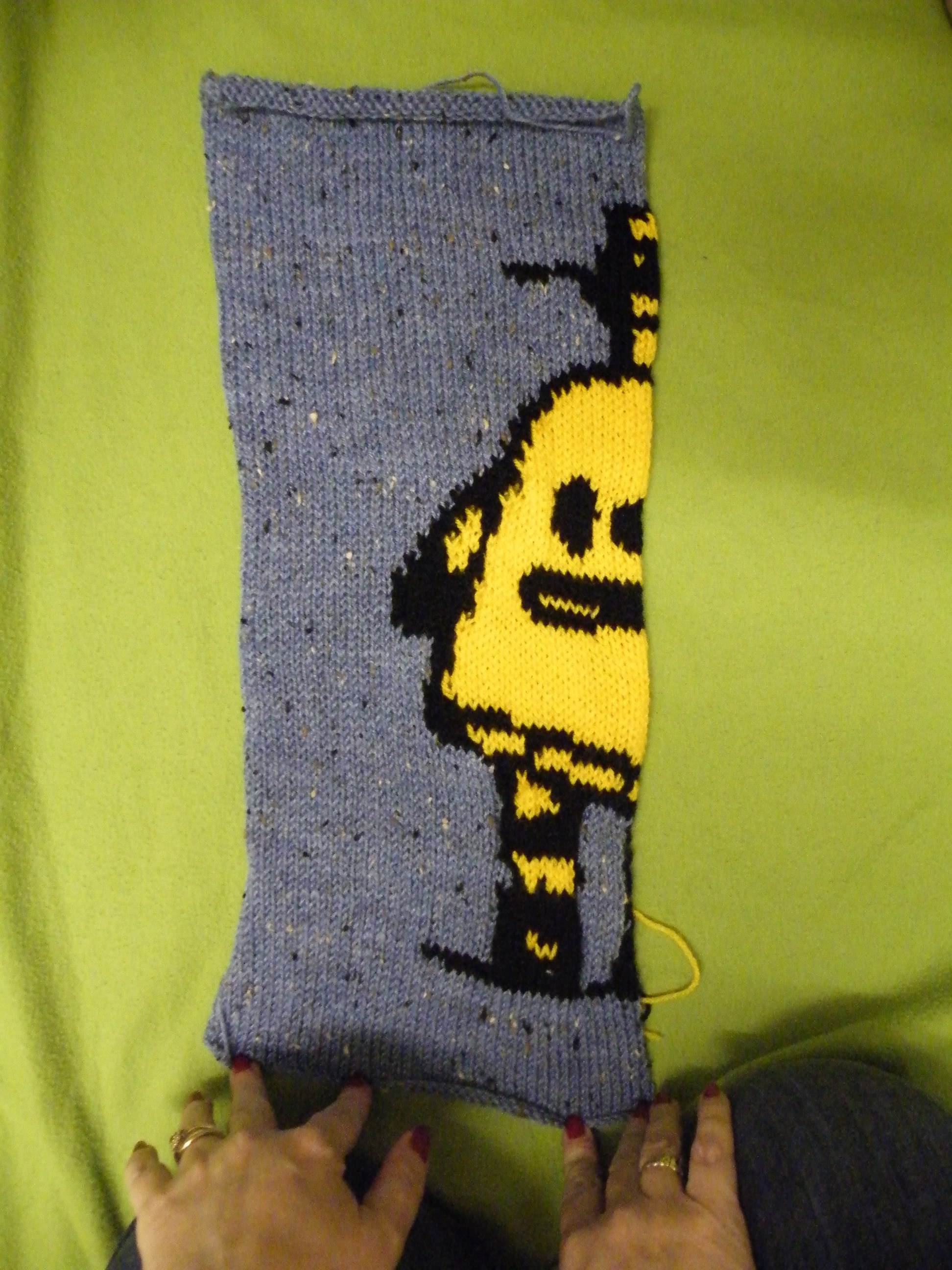 Knitted Robot Cushion : 6 Steps (with Pictures) - Instructables