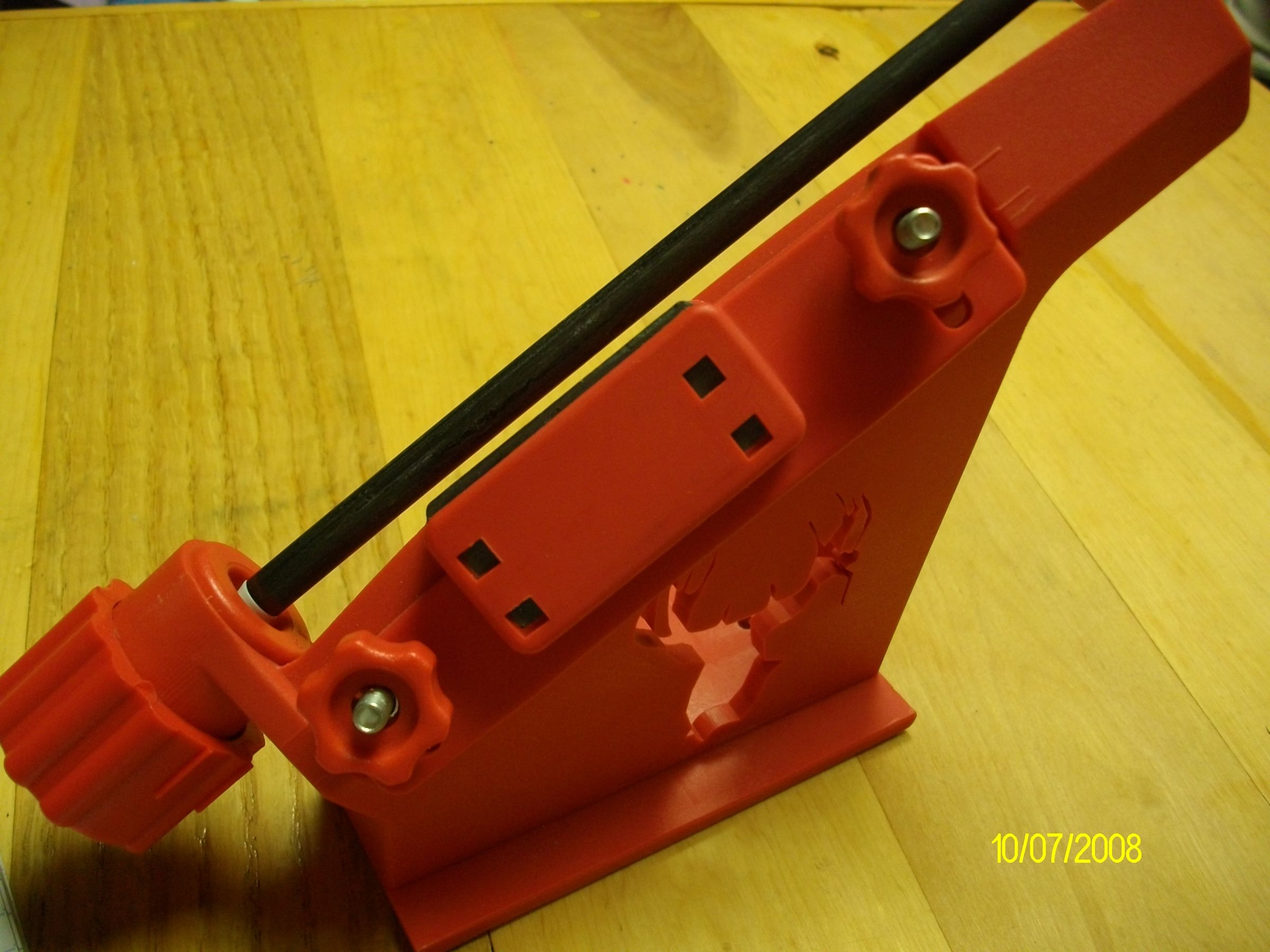 Fletch Your Own Arrows : 13 Steps (with Pictures) - Instructables