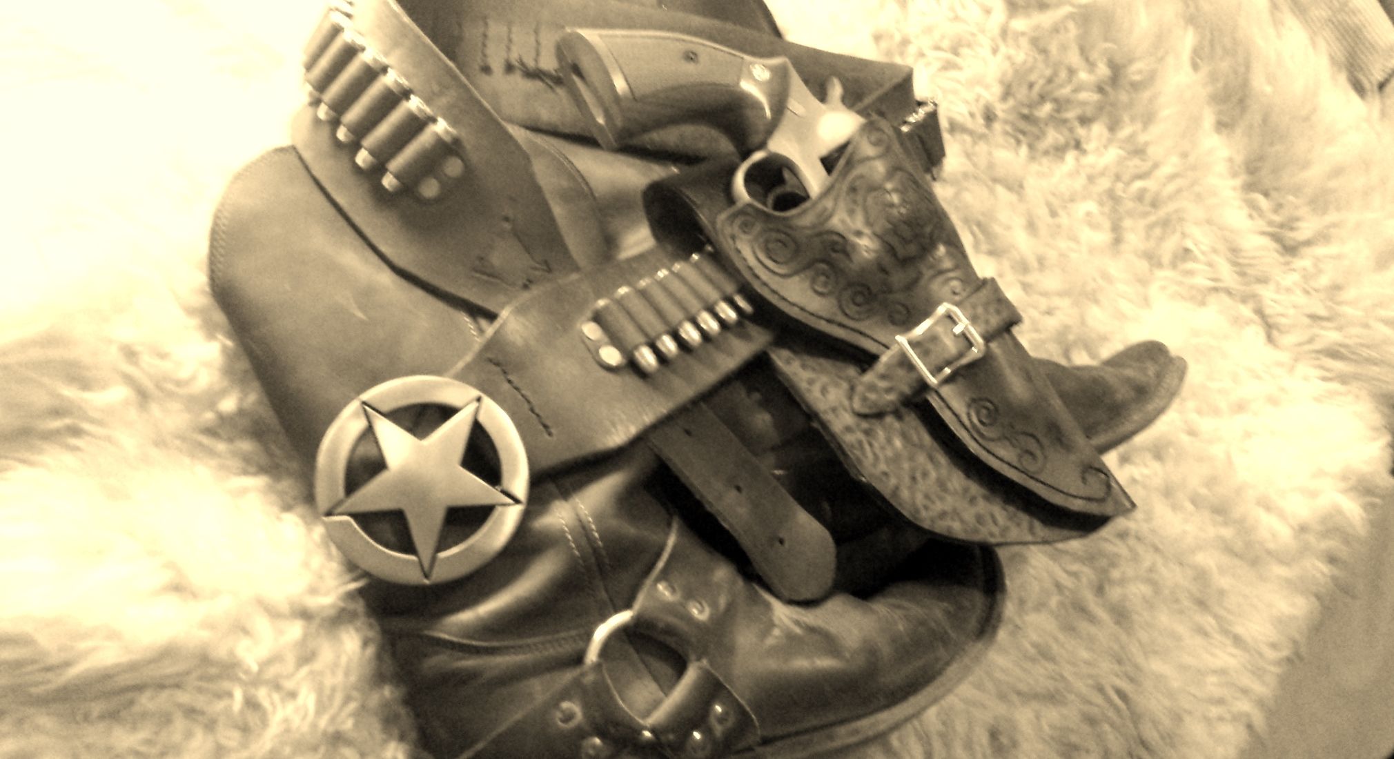 Cowboy / Western Style Leather Holster : 9 Steps (with Pictures ...