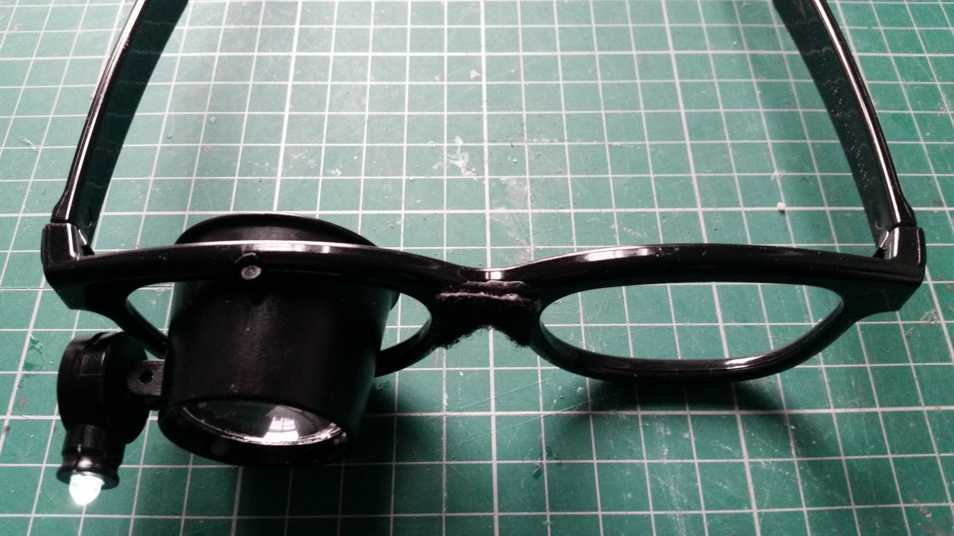 Make a Cheap Pair of Glasses With a Magnifier Loupe Lens : 4 Steps ...