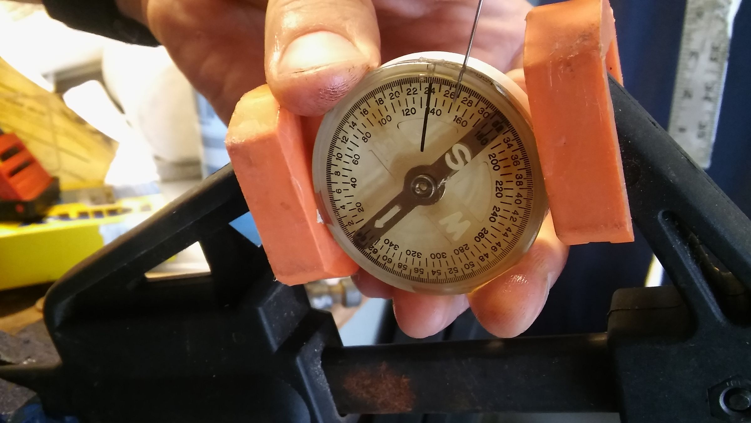 De-Bubbling a Compass : 8 Steps (with Pictures) - Instructables