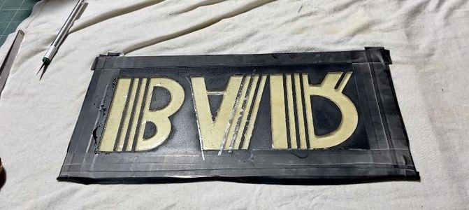 Using a Cricut Vinyl Mask to Help Glue Chipping : 6 Steps (with ...