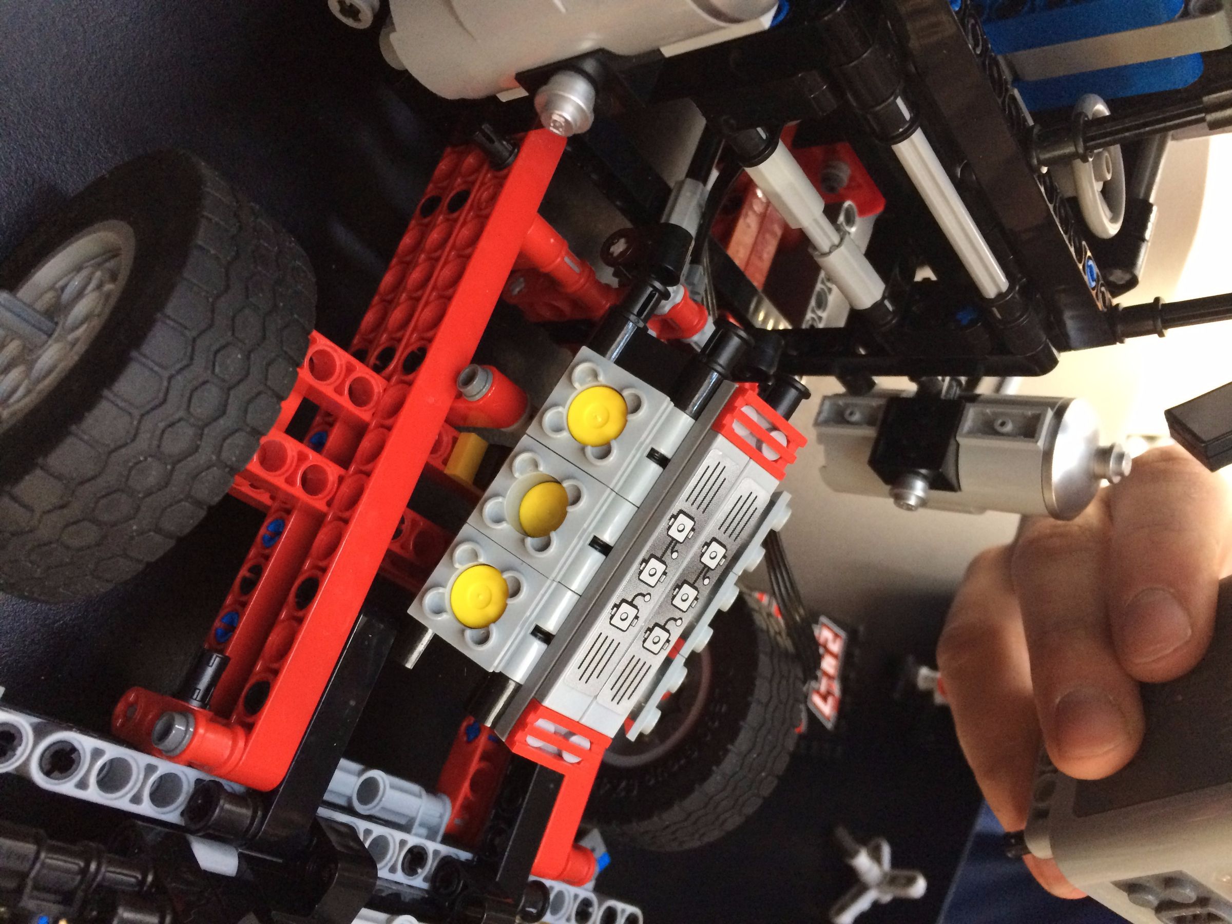 Lego Technic Radio Controlled Car : 5 Steps - Instructables