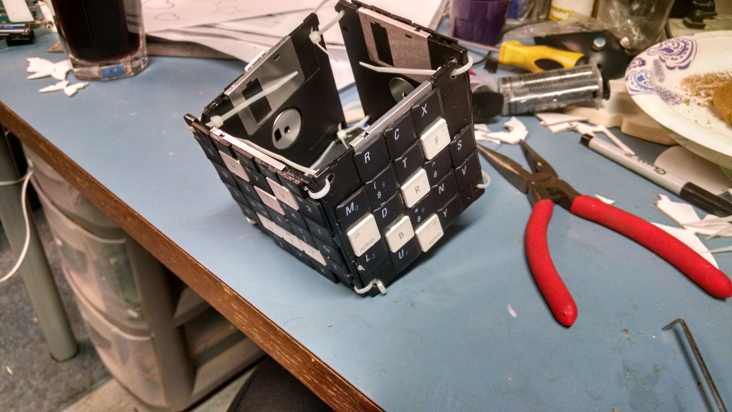 MineCraft Inspired Pencil Box : 5 Steps - Instructables