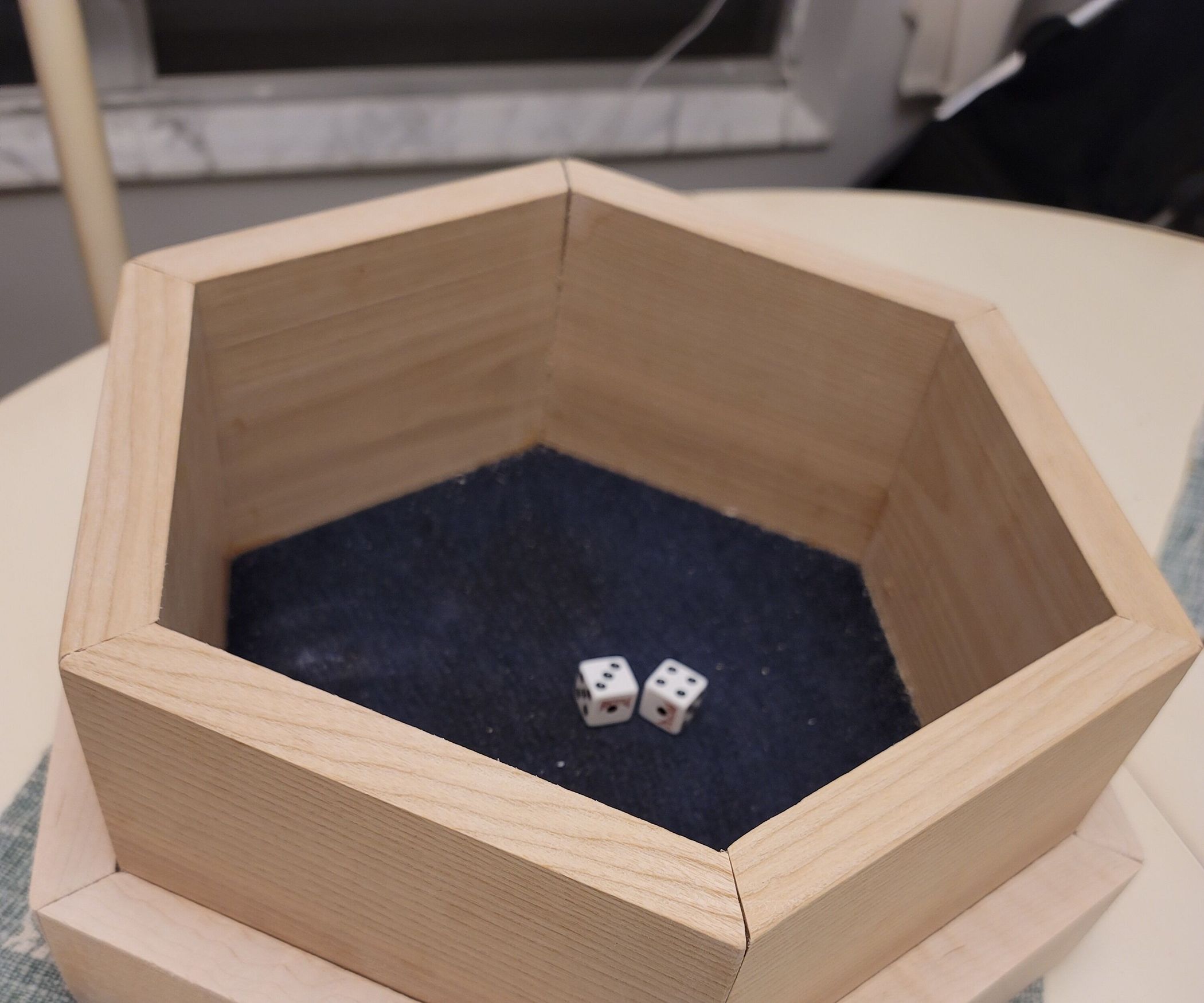 Dice Rolling Arena! : 3 Steps - Instructables
