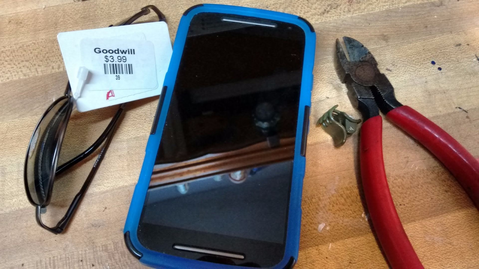 Making a Cell Phone Camera Polarizing Filter From Sunglasses : 7 Steps ...