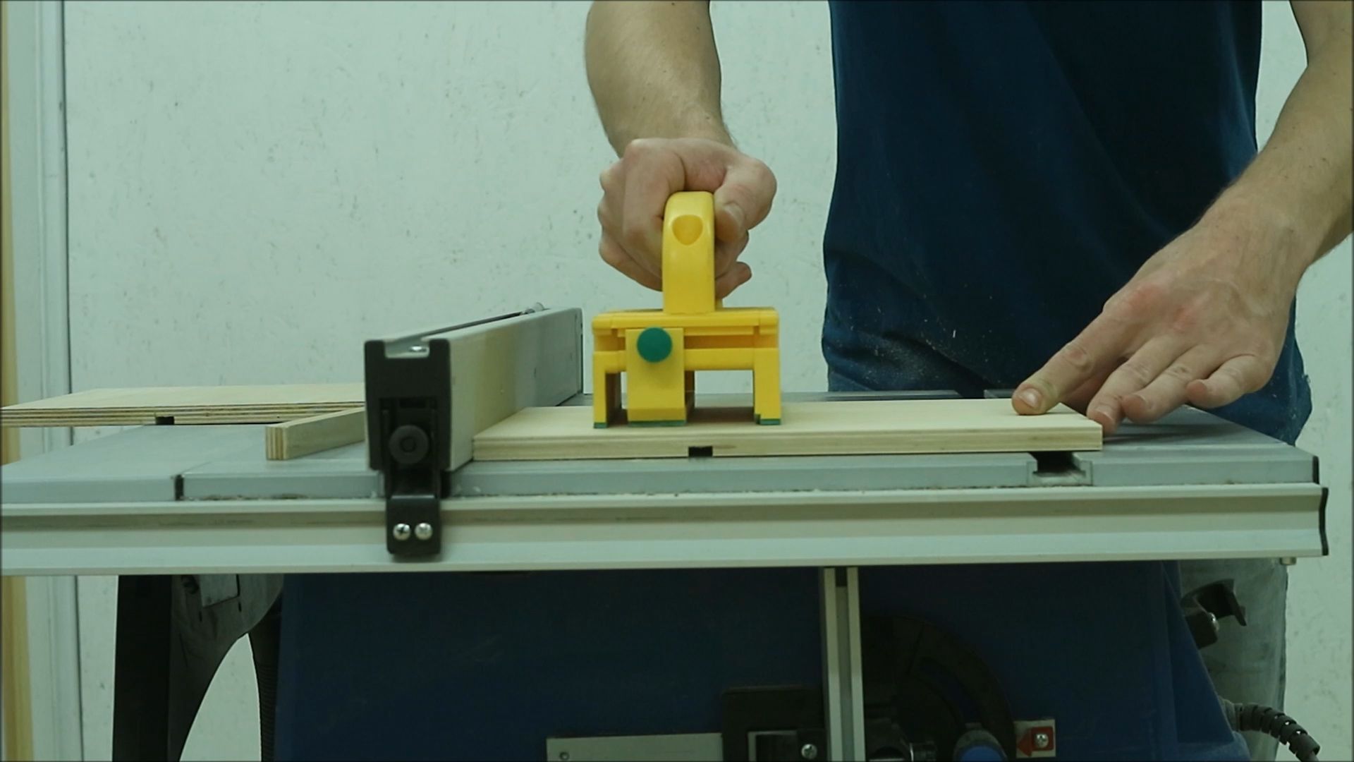 Modular Sandpaper Organizer Cabinet : 7 Steps (with Pictures ...