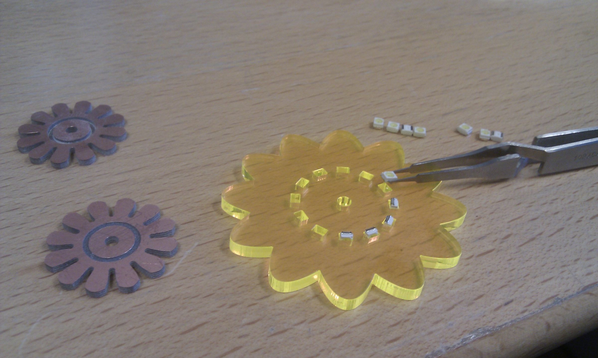 Acrylic Flowers of SMD LEDs : 7 Steps (with Pictures) - Instructables