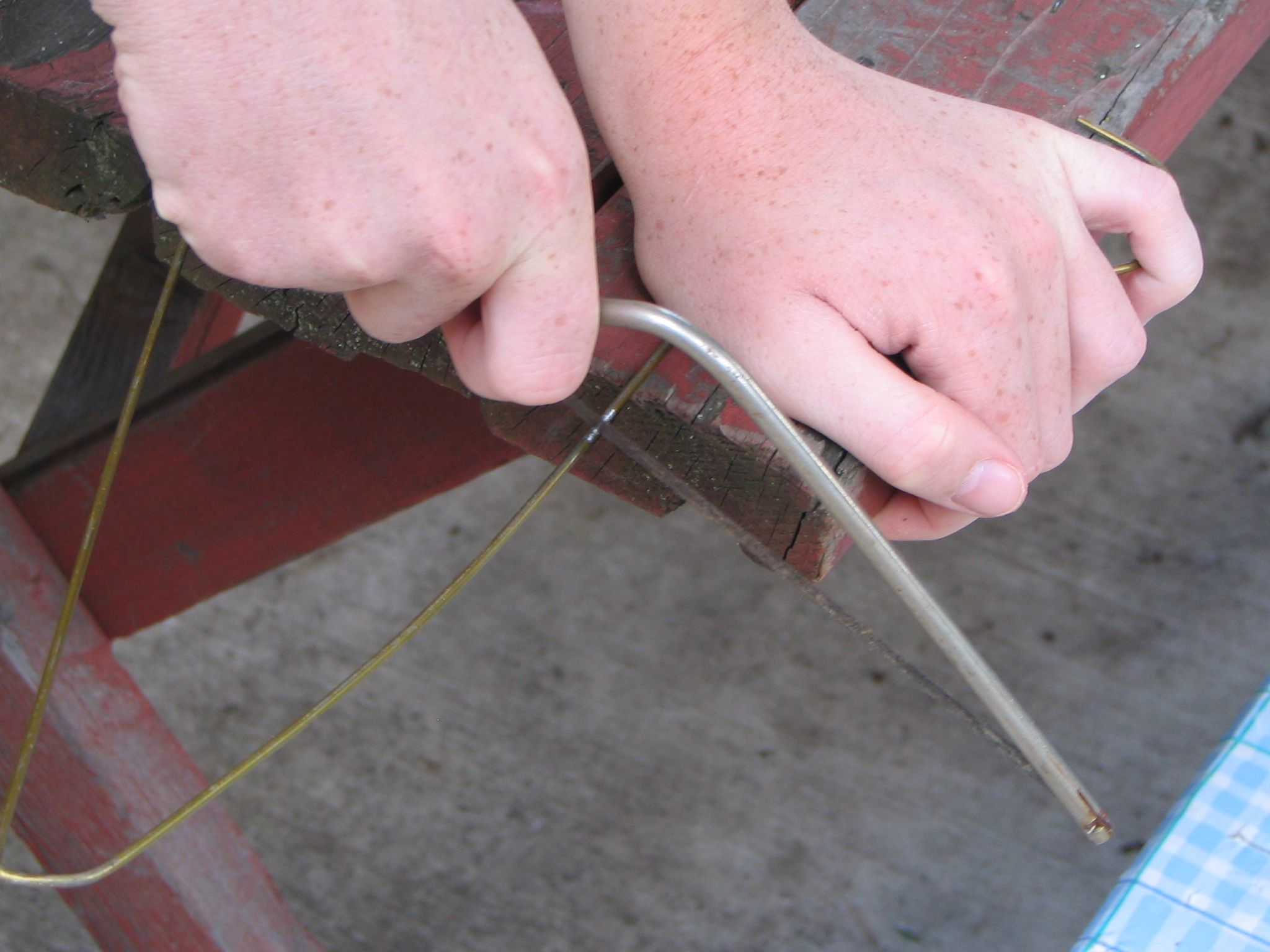 Thread Stand for Sewing Machines : 14 Steps - Instructables