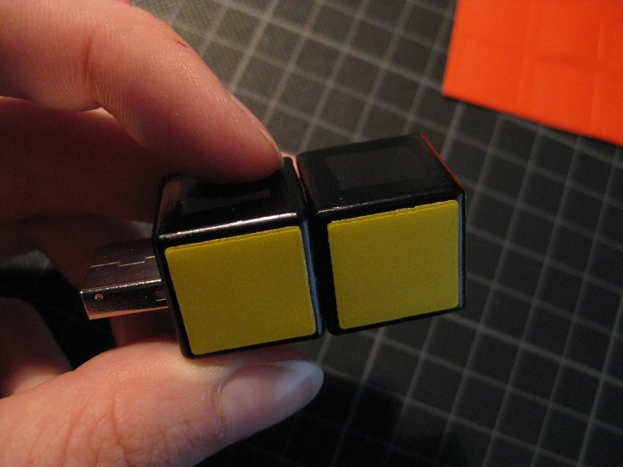 Functional USB Flash Drive Rubiks Cube : 7 Steps (with Pictures ...