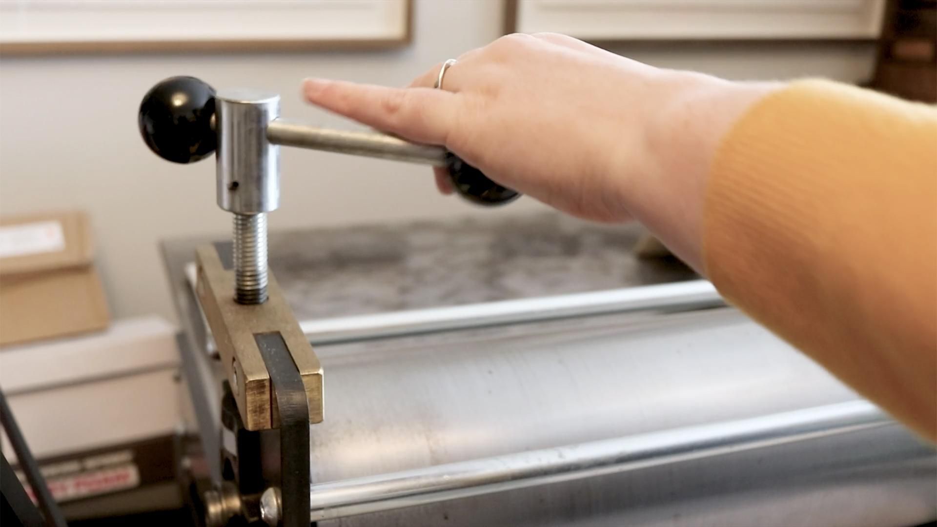 How to Set an Etching Press to Print Intaglio or Relief Style : 6 Steps ...