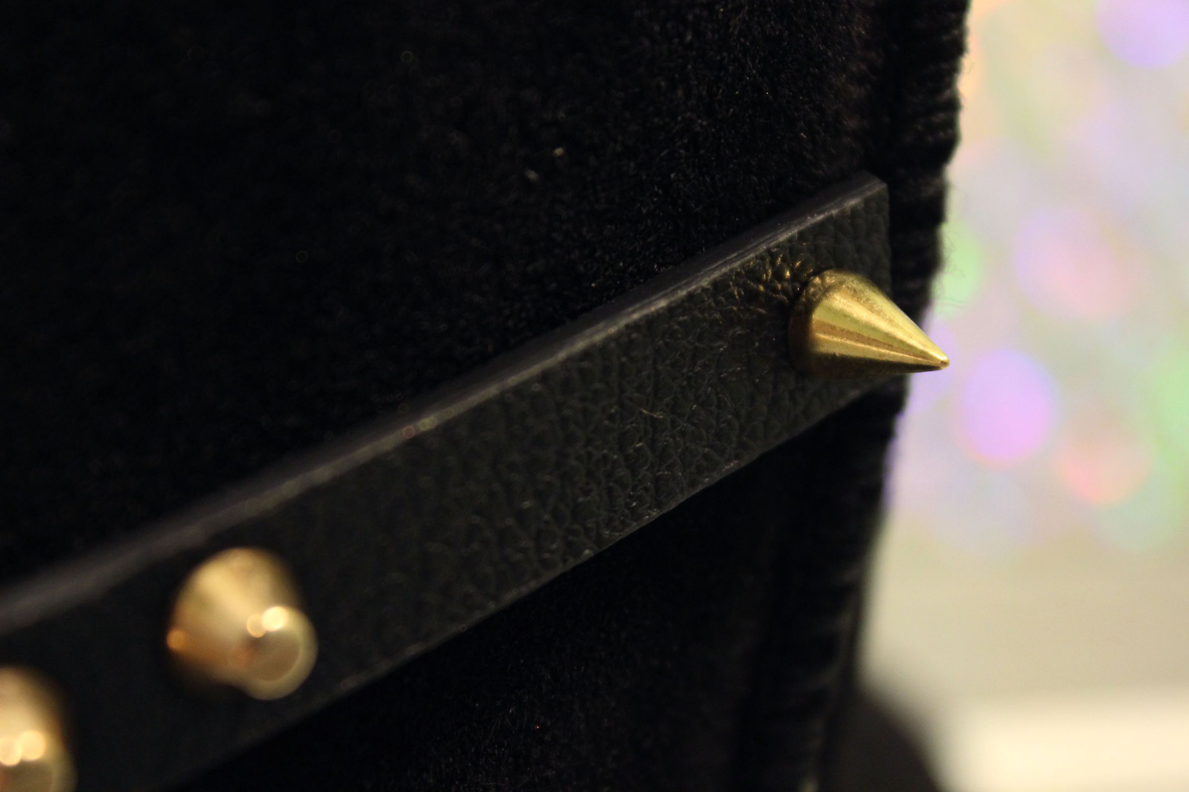 Customize Your Boots With Belts! : 5 Steps - Instructables