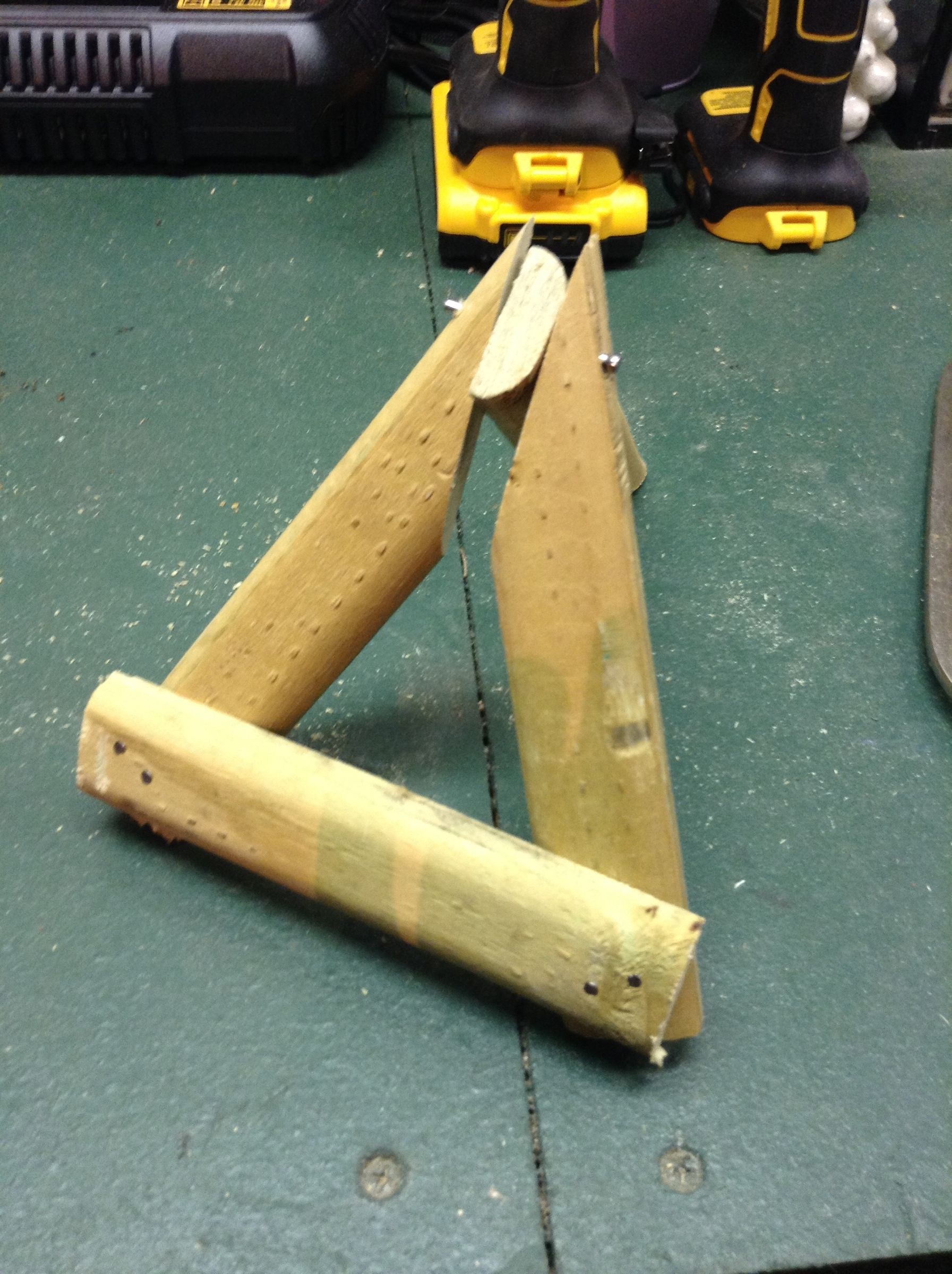 Wood IPod Stand : 10 Steps - Instructables