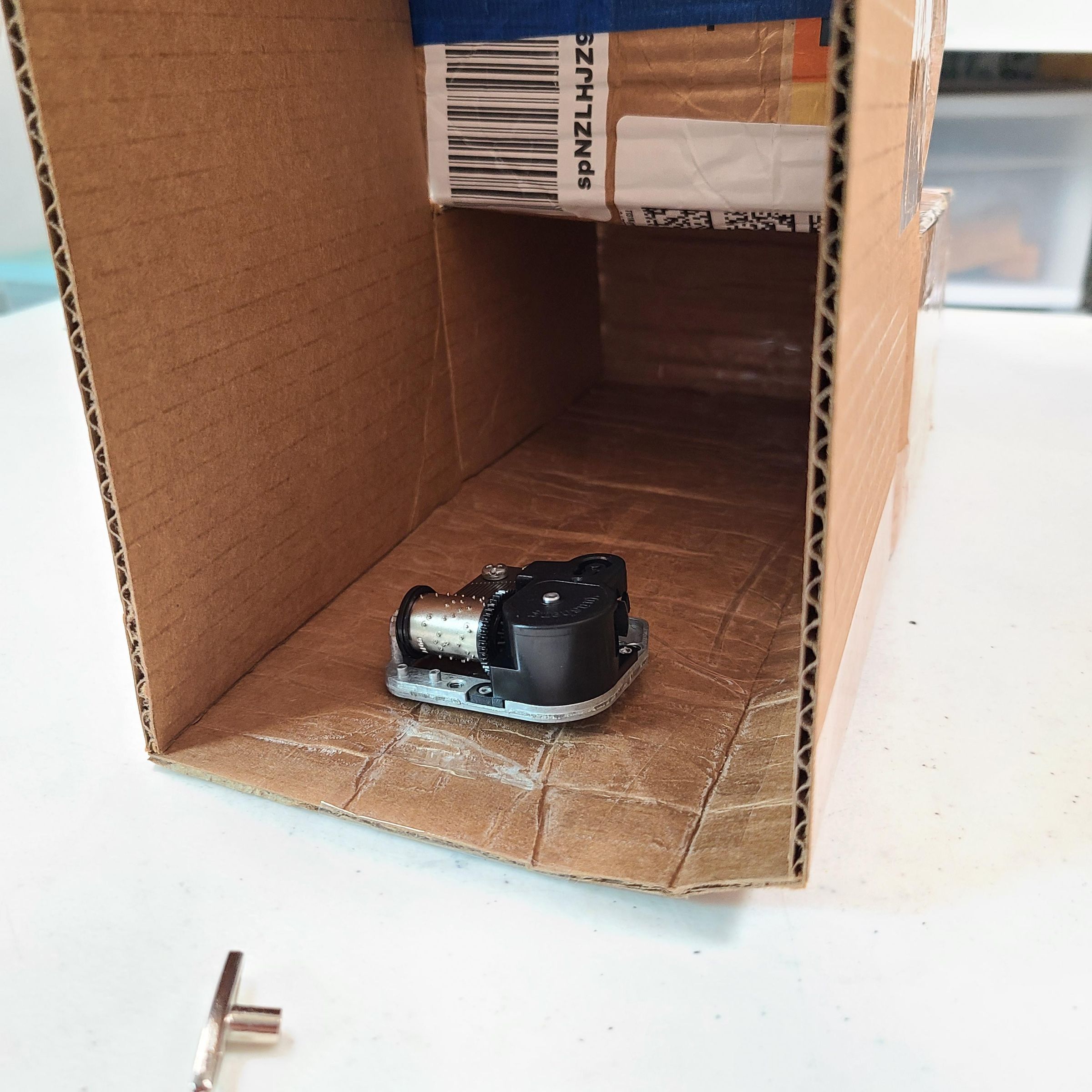 How to Make a Pinata : 19 Steps (with Pictures) - Instructables