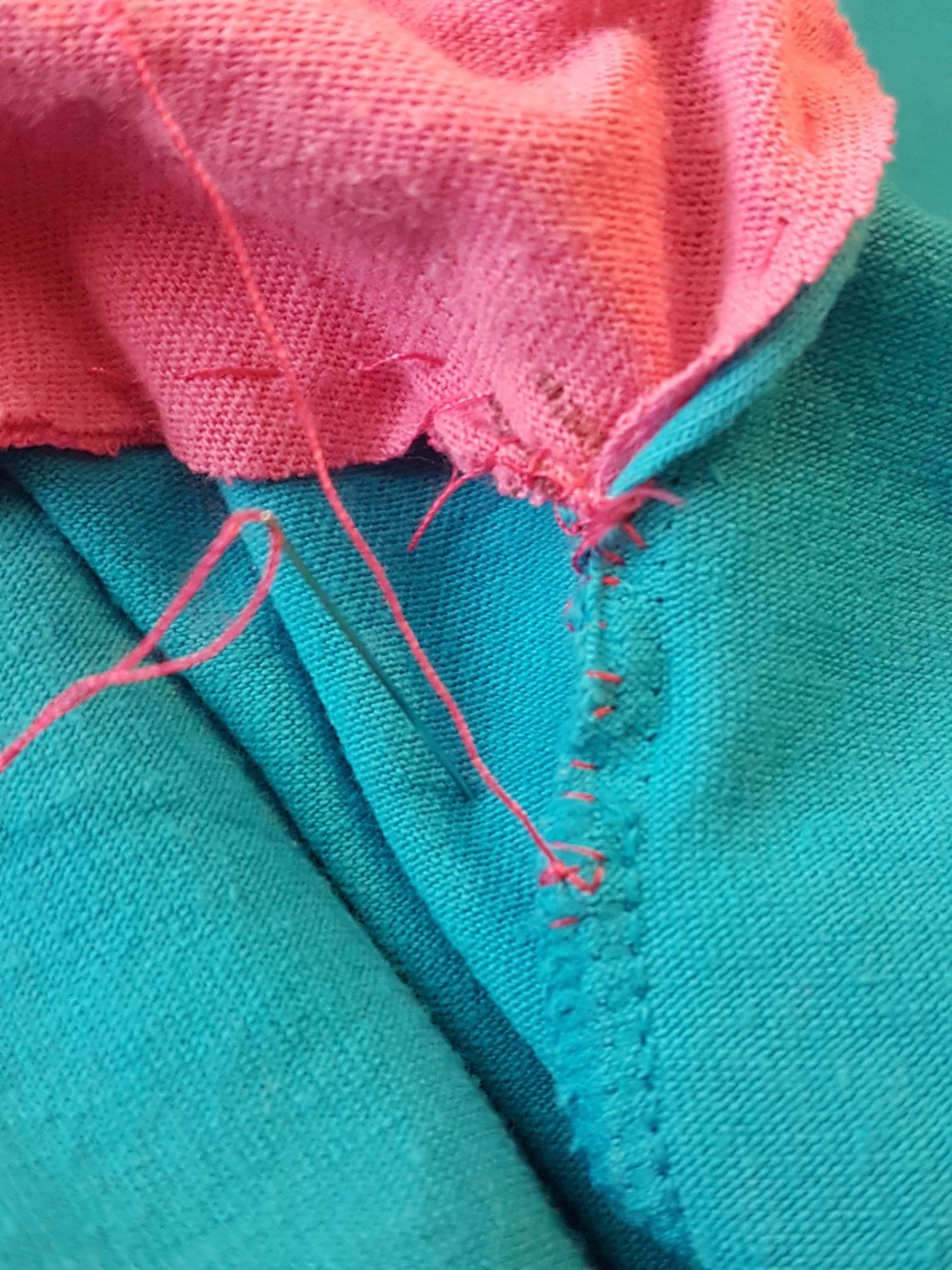 Hand Sew a Pocket Into a Dress : 7 Steps (with Pictures) - Instructables