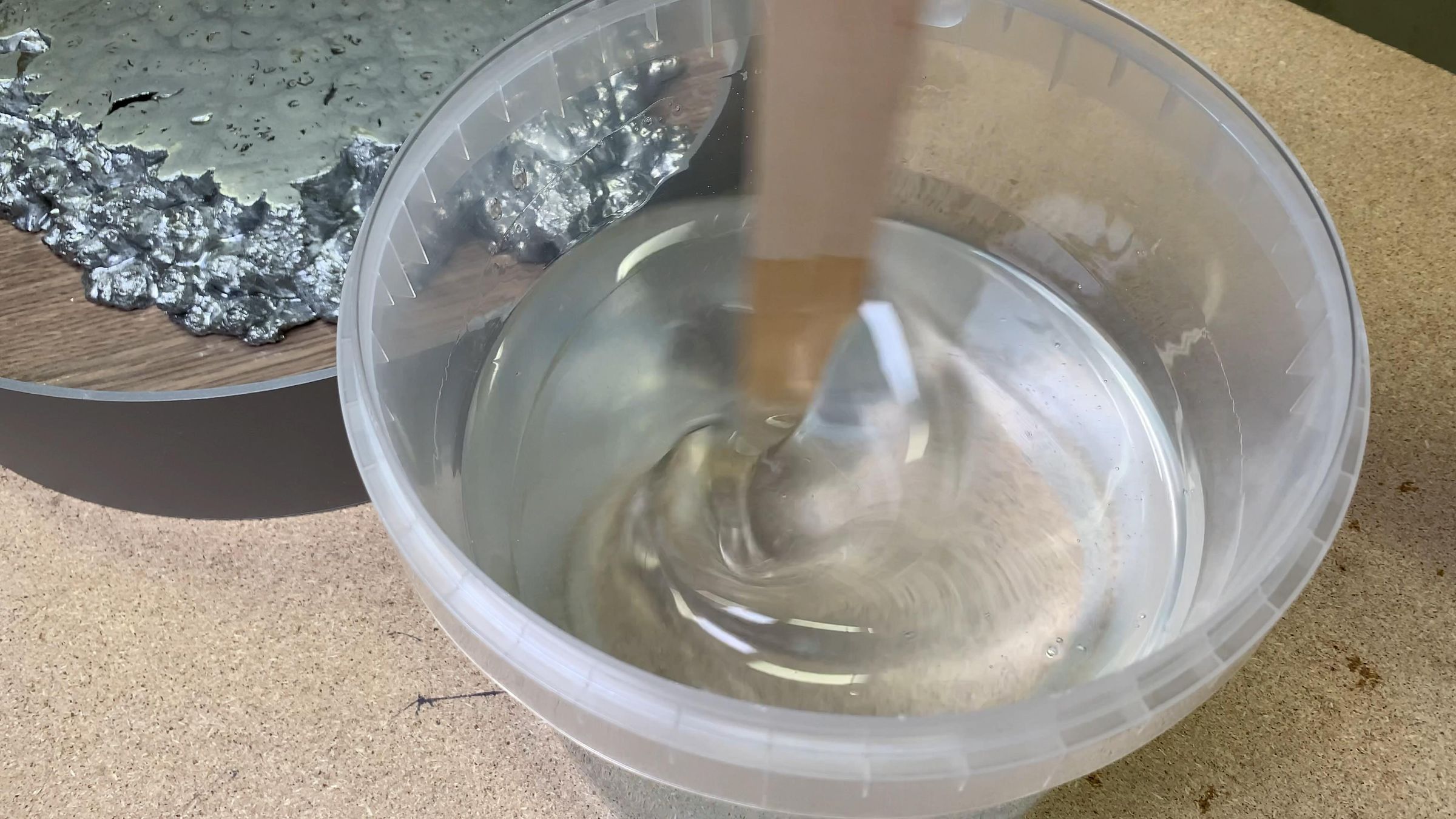 Frosted Epoxy Resin Clock : 20 Steps (with Pictures) - Instructables