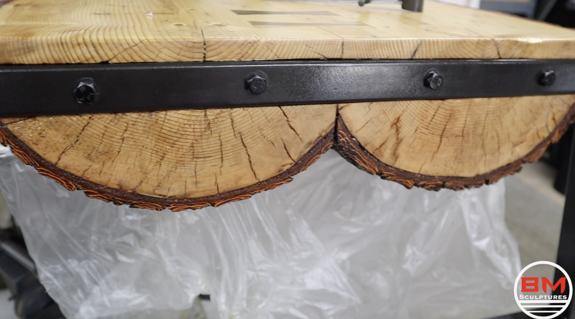 Rustic/Industrial Log Table : 12 Steps (with Pictures) - Instructables