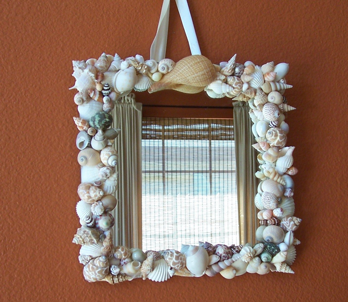 Shell-Embellished Photo Frames : 3 Steps - Instructables