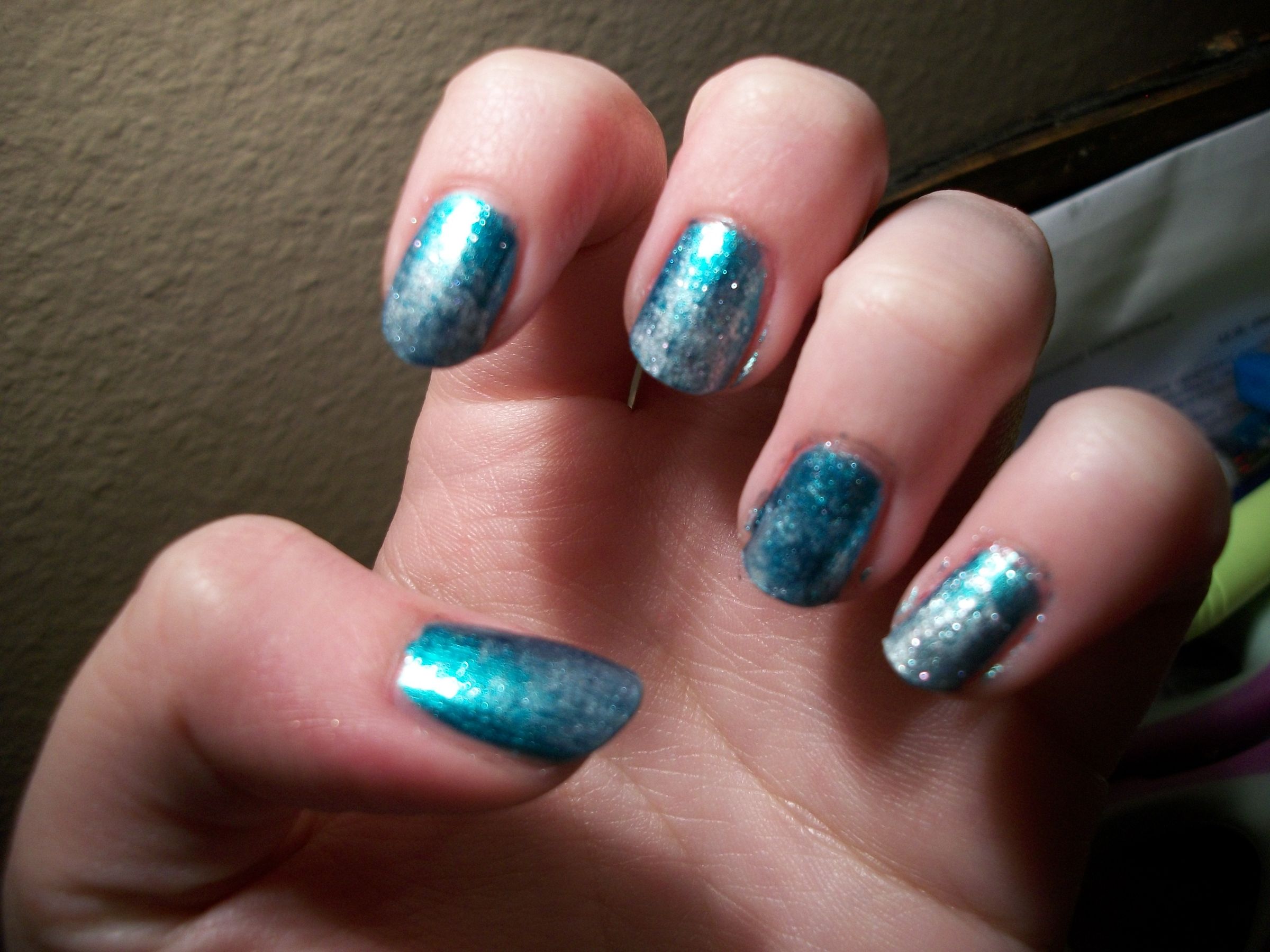 Disney's Frozen: Elsa-Inspired Nails : 7 Steps - Instructables