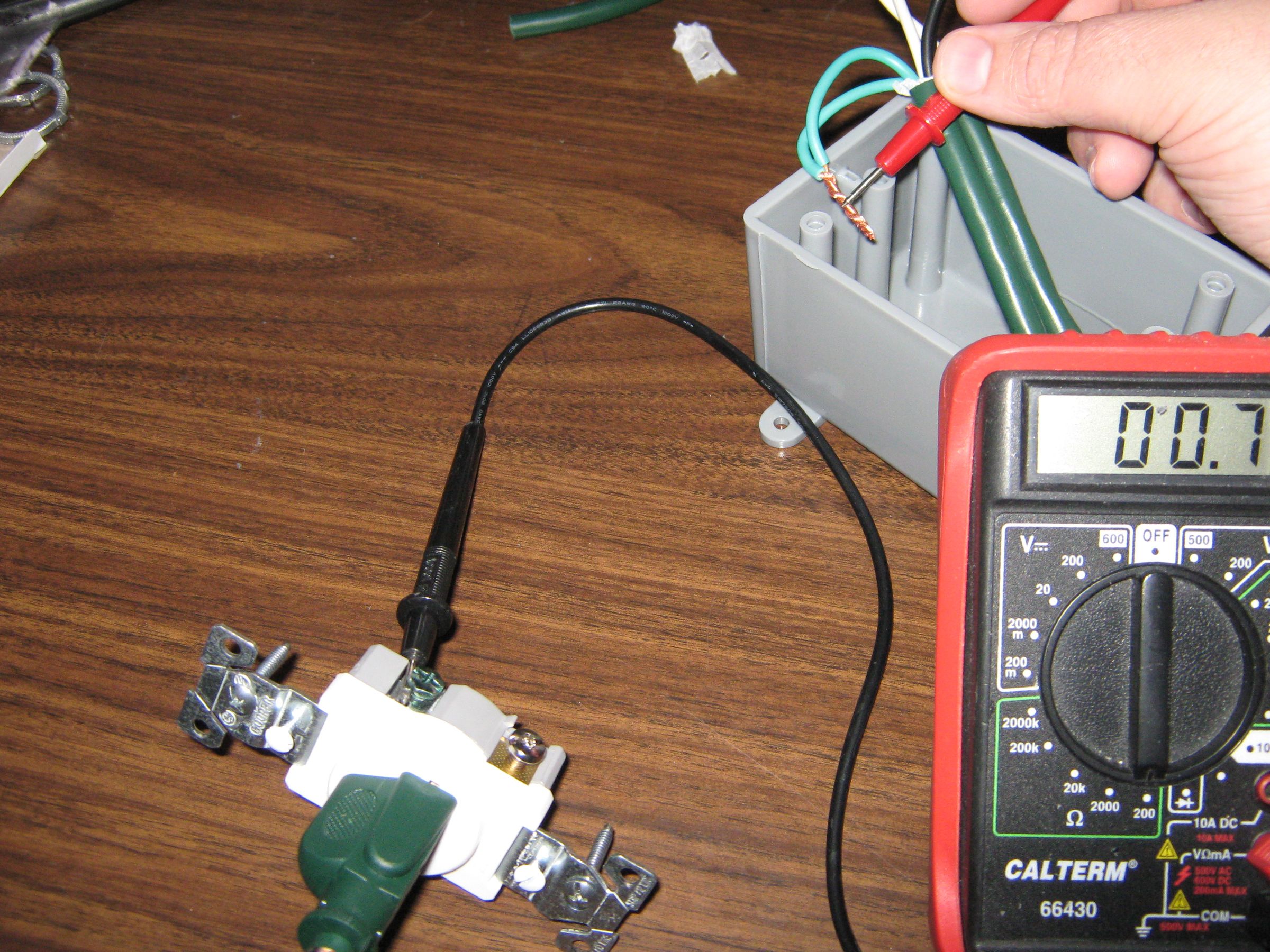 Creating a Redundant Outlet : 3 Steps - Instructables