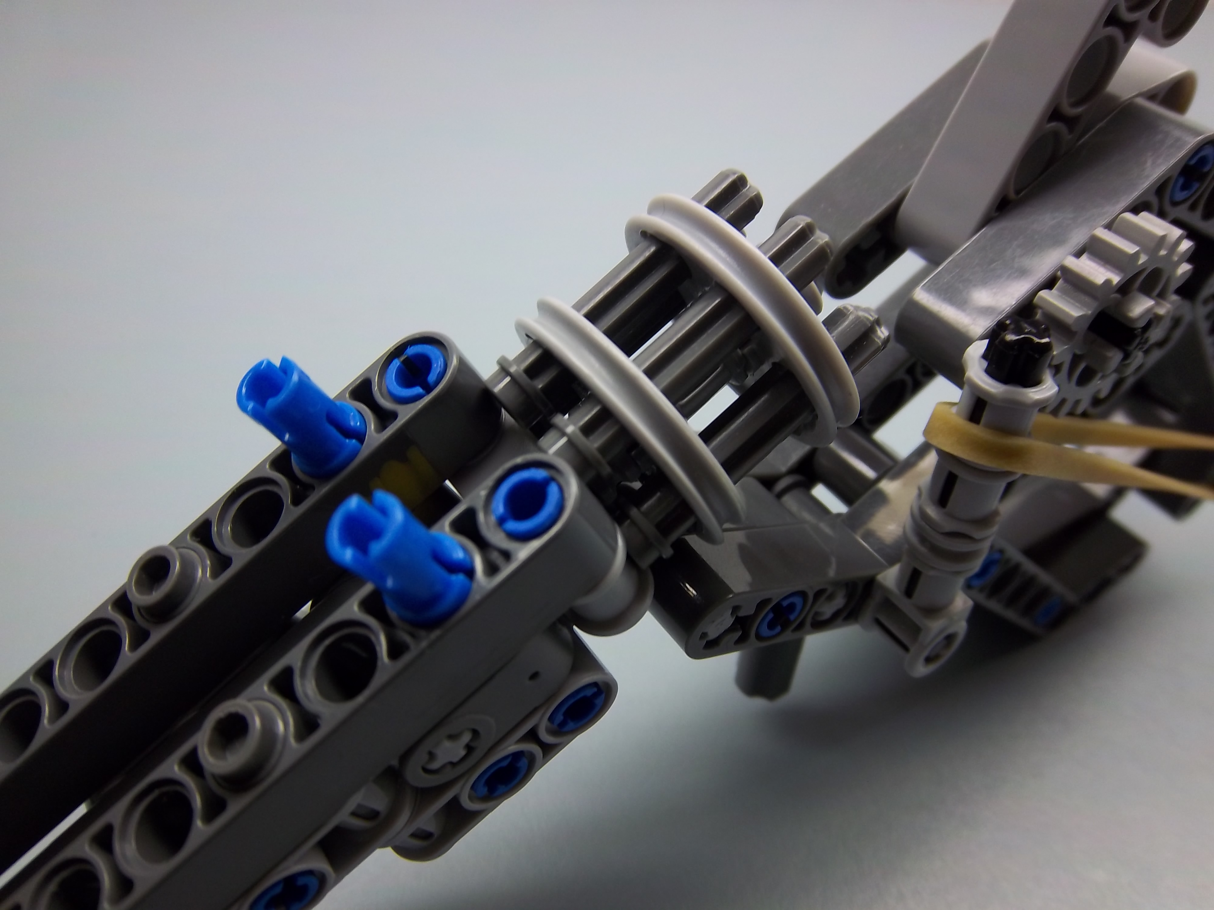 Working Lego Technic Revolver : 3 Steps - Instructables
