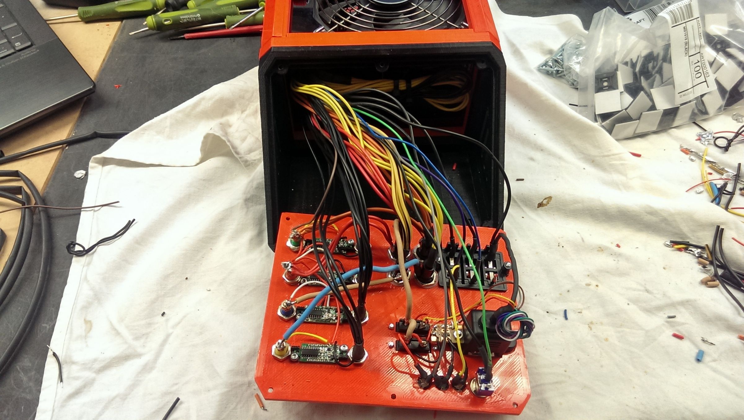 Lab ATX Powersupply : 10 Steps (with Pictures) - Instructables