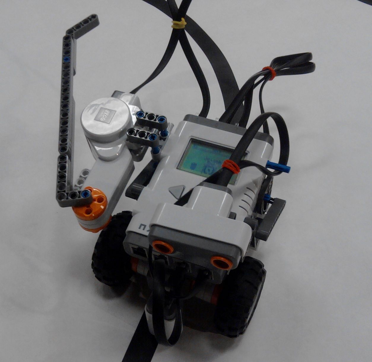 Can Bot 4 Steps Instructables